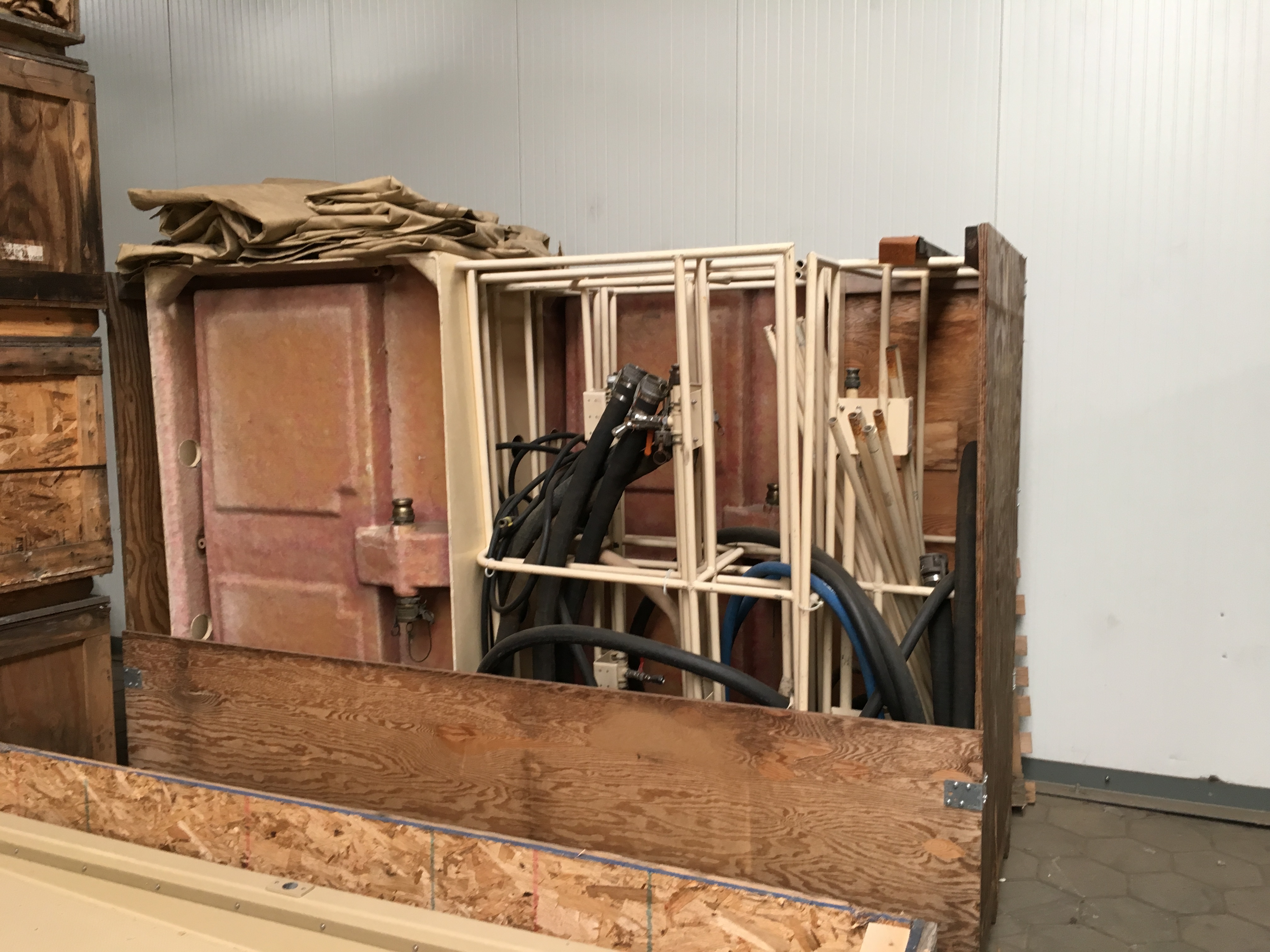 * Highland Engineering Portable Field Shower Facility, approx. 20 ...