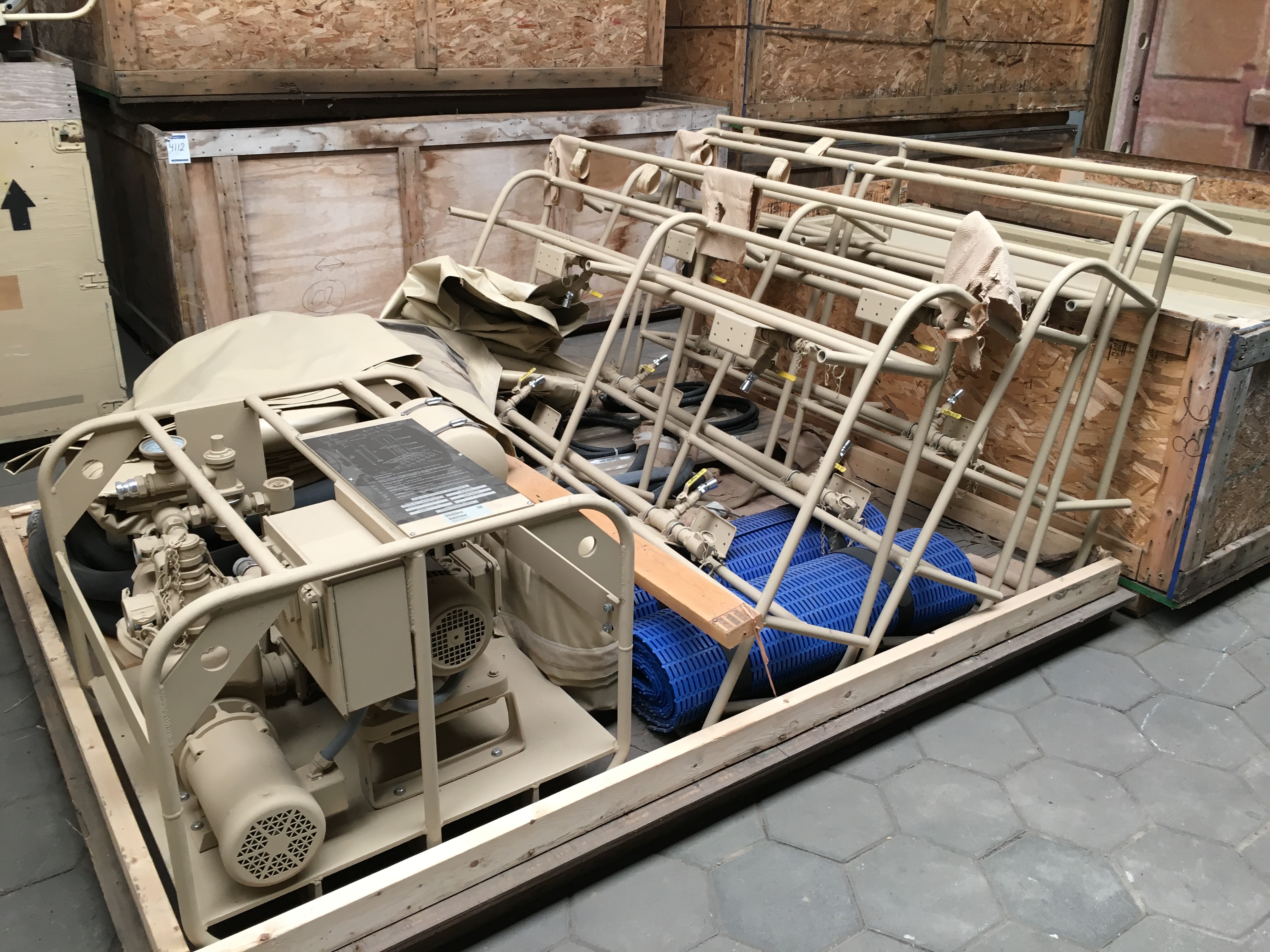 * Highland Engineering Portable Field Shower Facility, approx. 20 ...