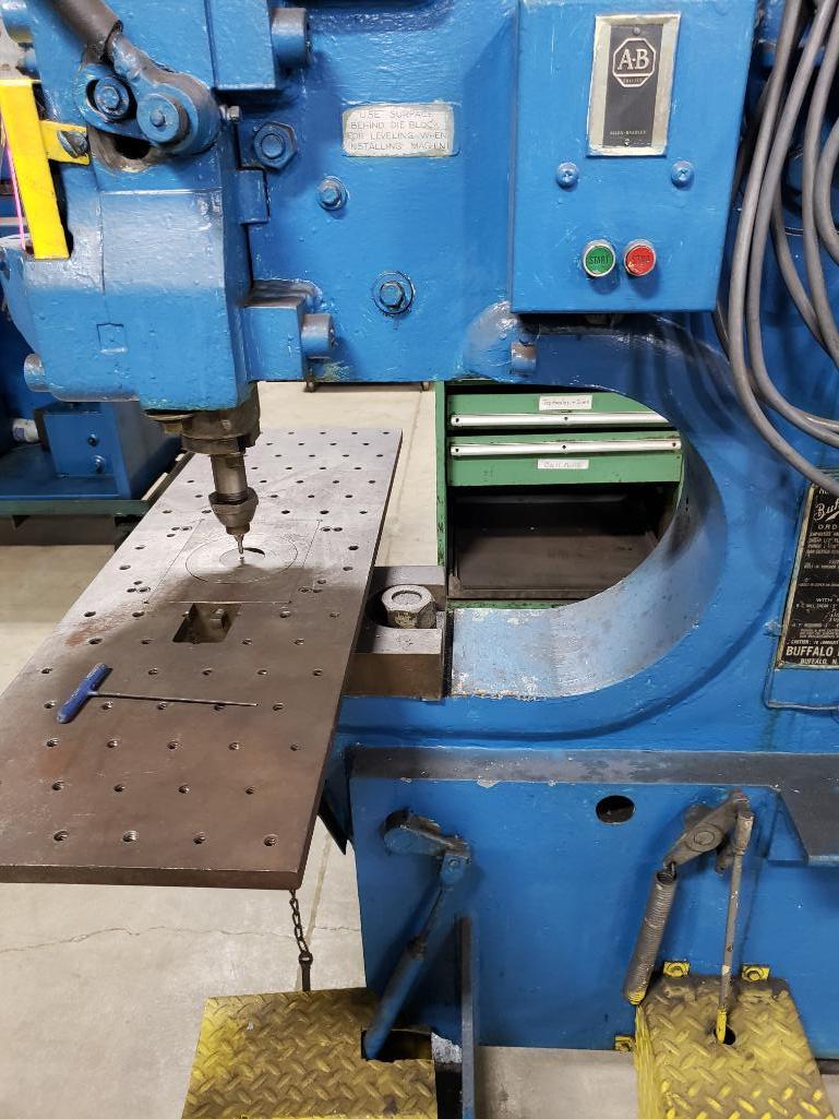 Buffalo No 1/2 Universal Ironworker, 30ton, 1/2" shear capacity, 6"x5/8 ...