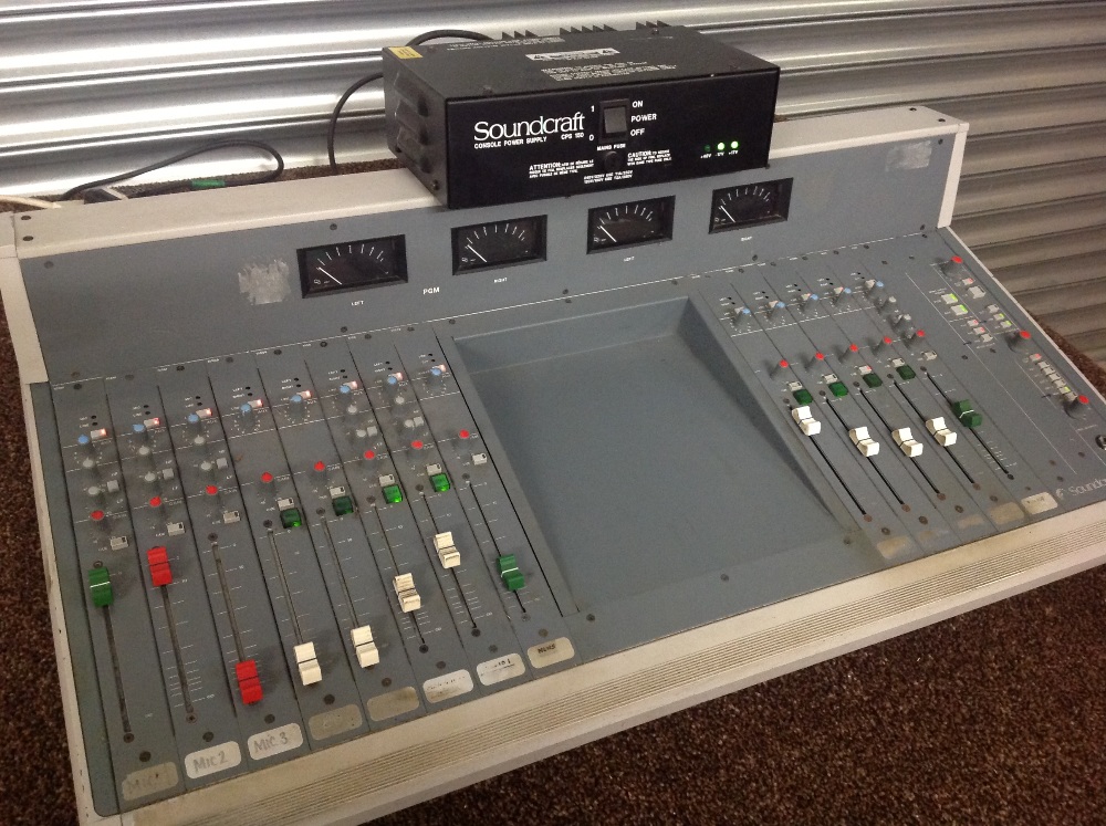 Soundcraft RM105 On Air Radio Console & Soundcraft CPS 150 Power Supply ...