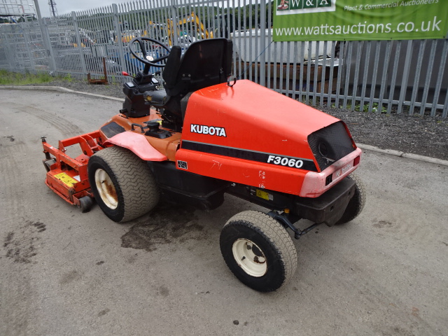 1998 KUBOTA F3060 60'' outfront mower S/n60103 (R&D)