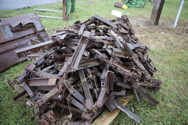 BARN CLEANER CHAIN