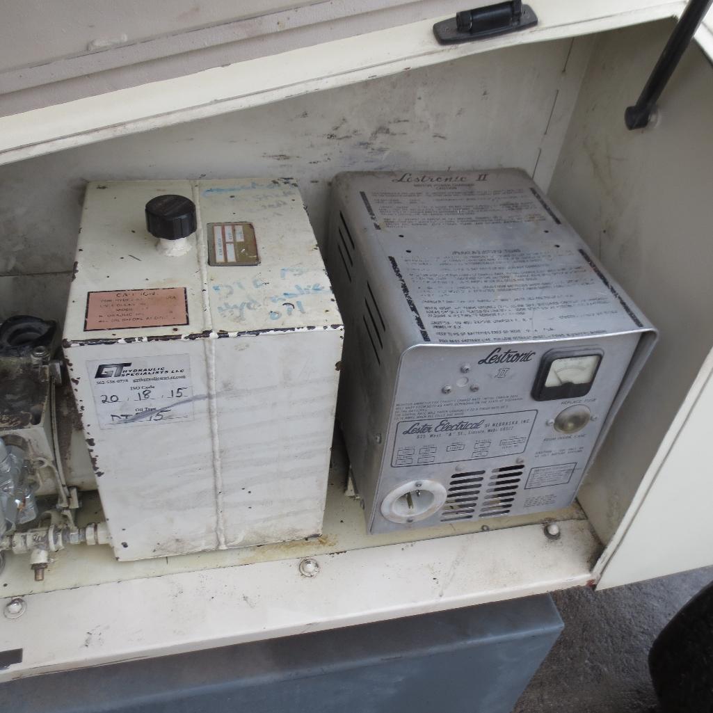 Simon Eagle Aerials Man Lift, Model 32/21, 500 Lb. Cap., S/N DBA0010P ...