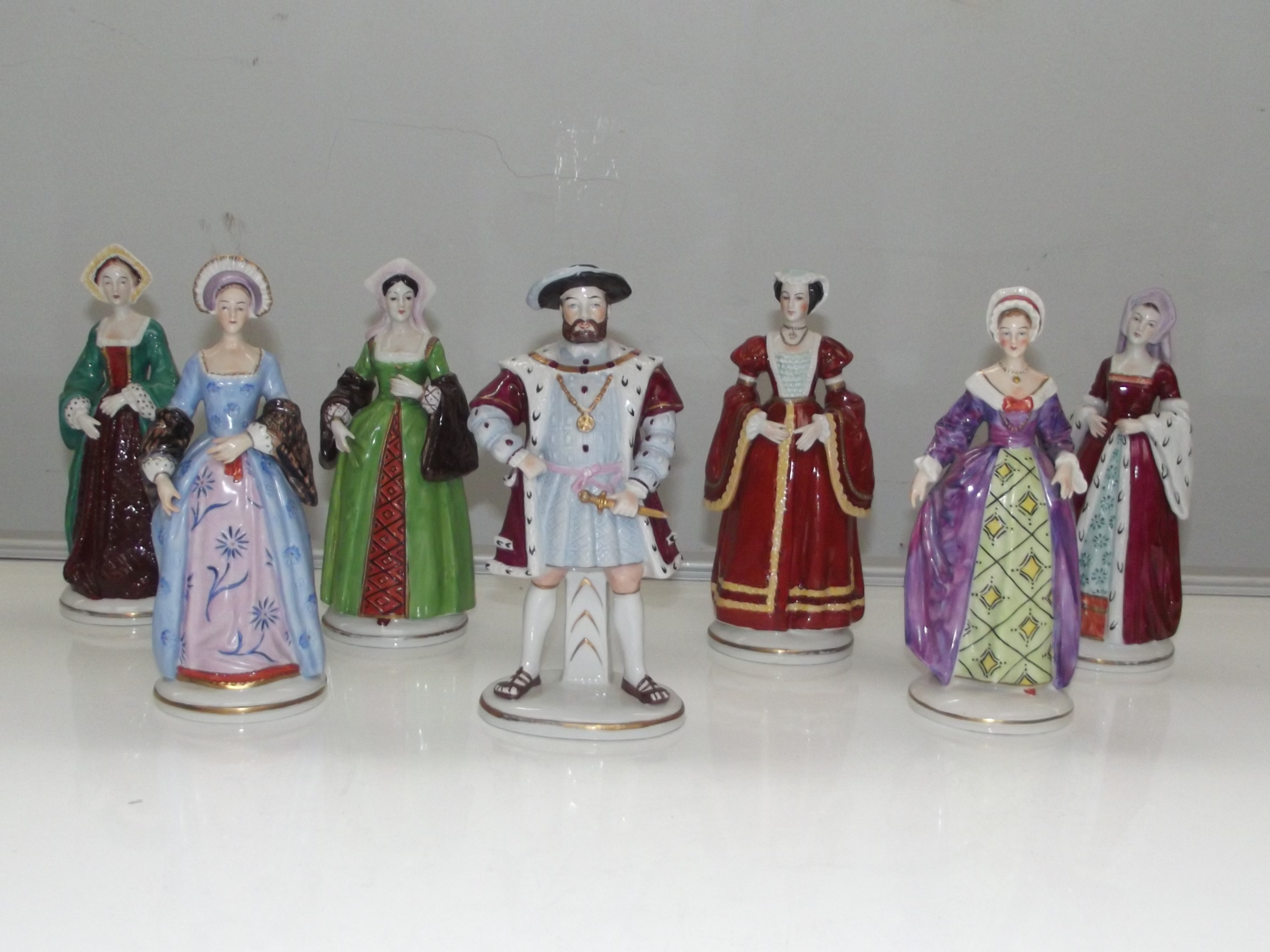 Sitzendorf porcelain figures depicting Henry VIII and his six wives ...