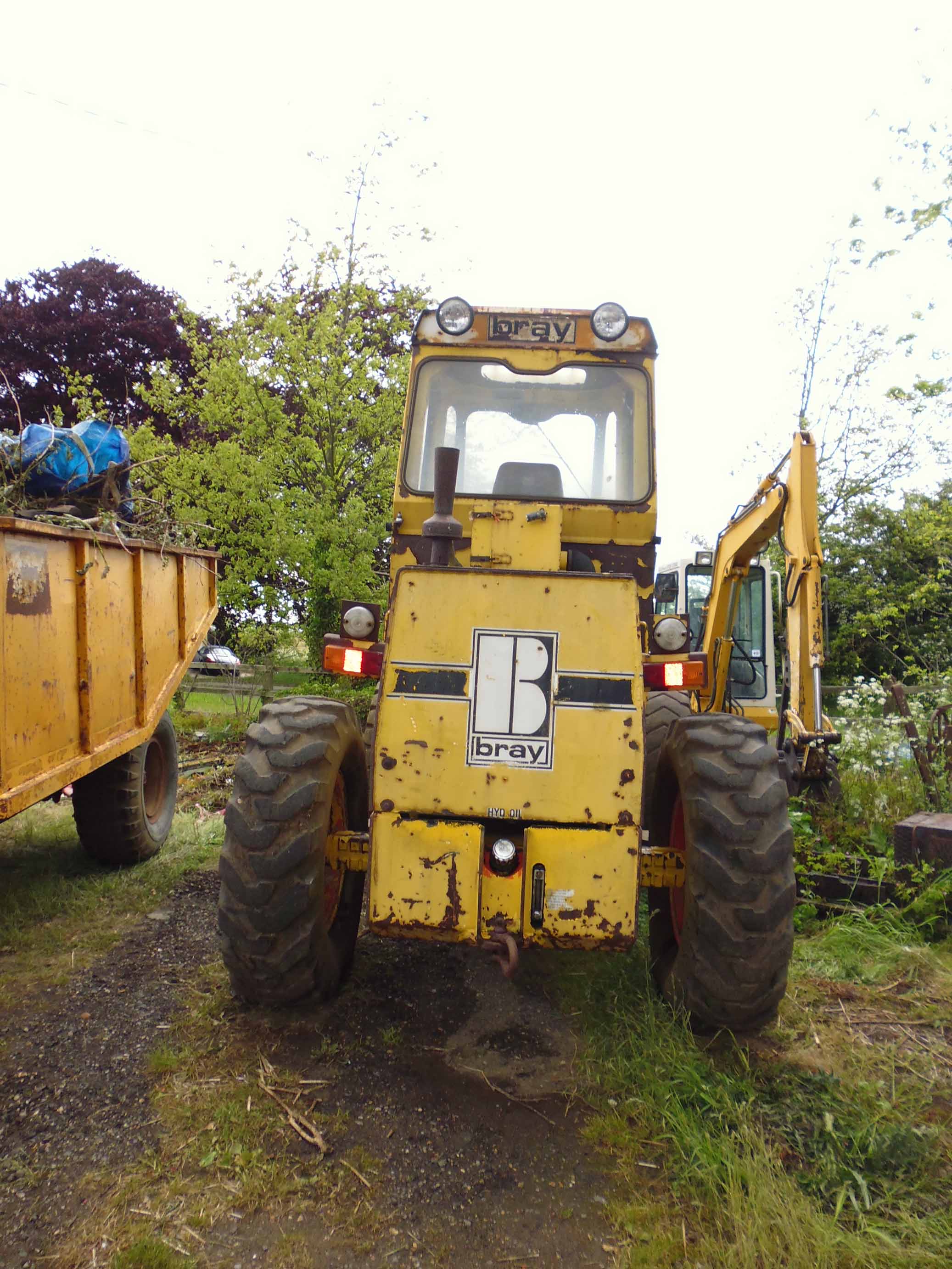 Bray PS4000 articulated loading shovel. 1978. With pallet tines and ...