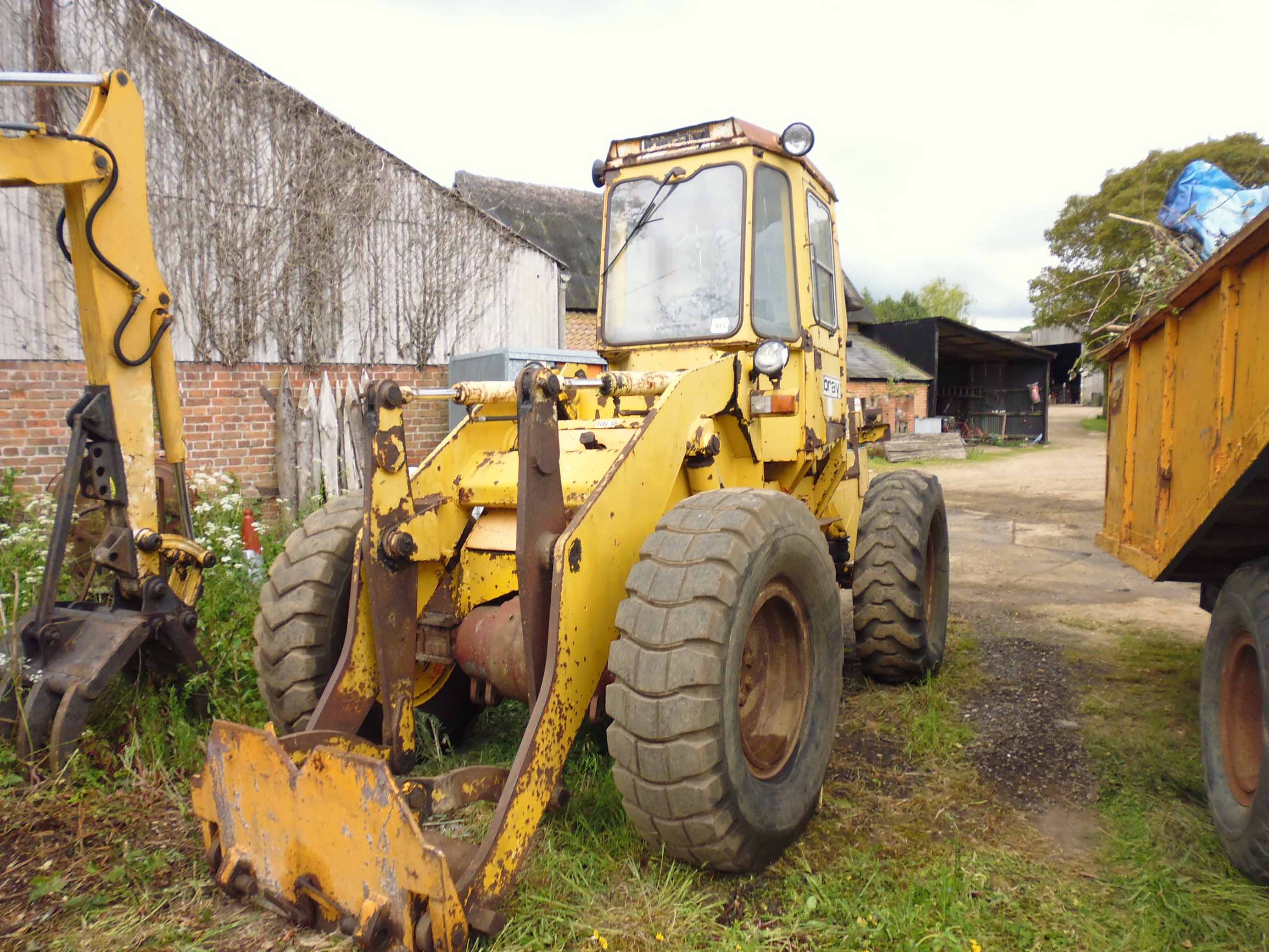 Bray PS4000 articulated loading shovel. 1978. With pallet tines and ...