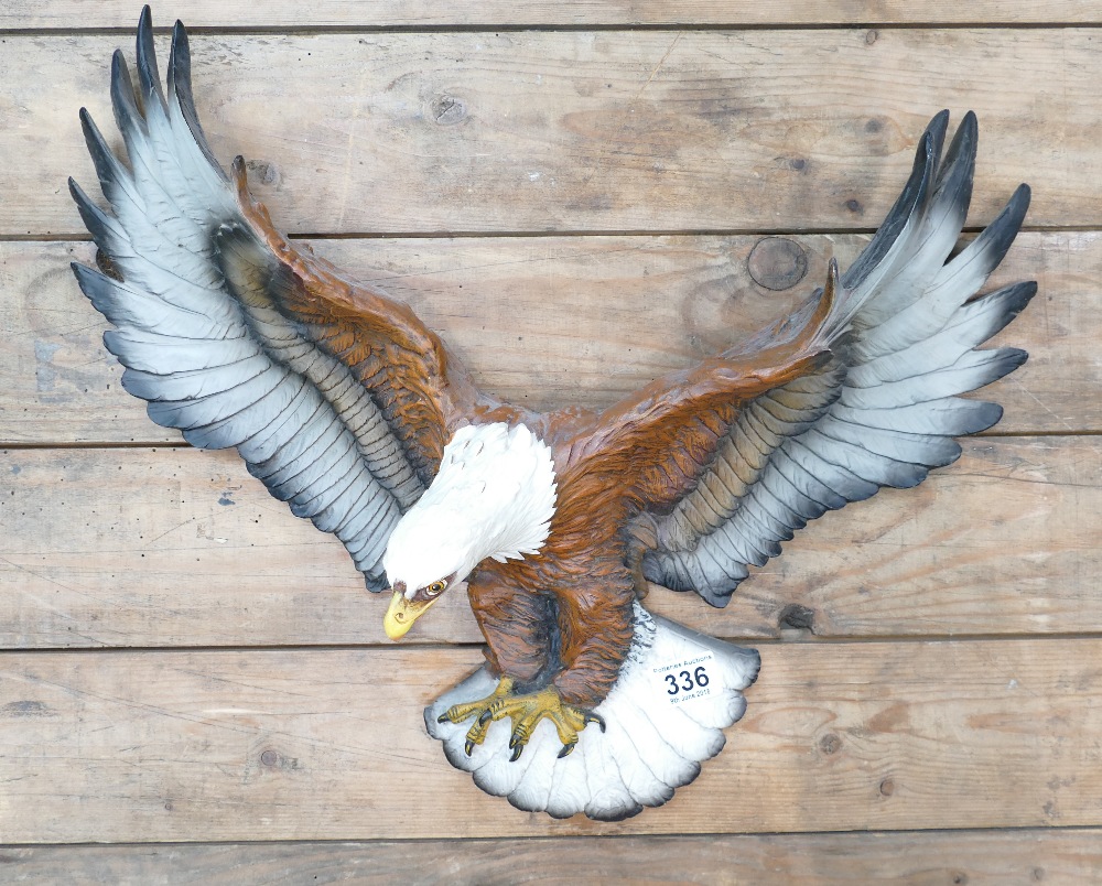 Bossons large American Bald Eagle (later variant in plastic)