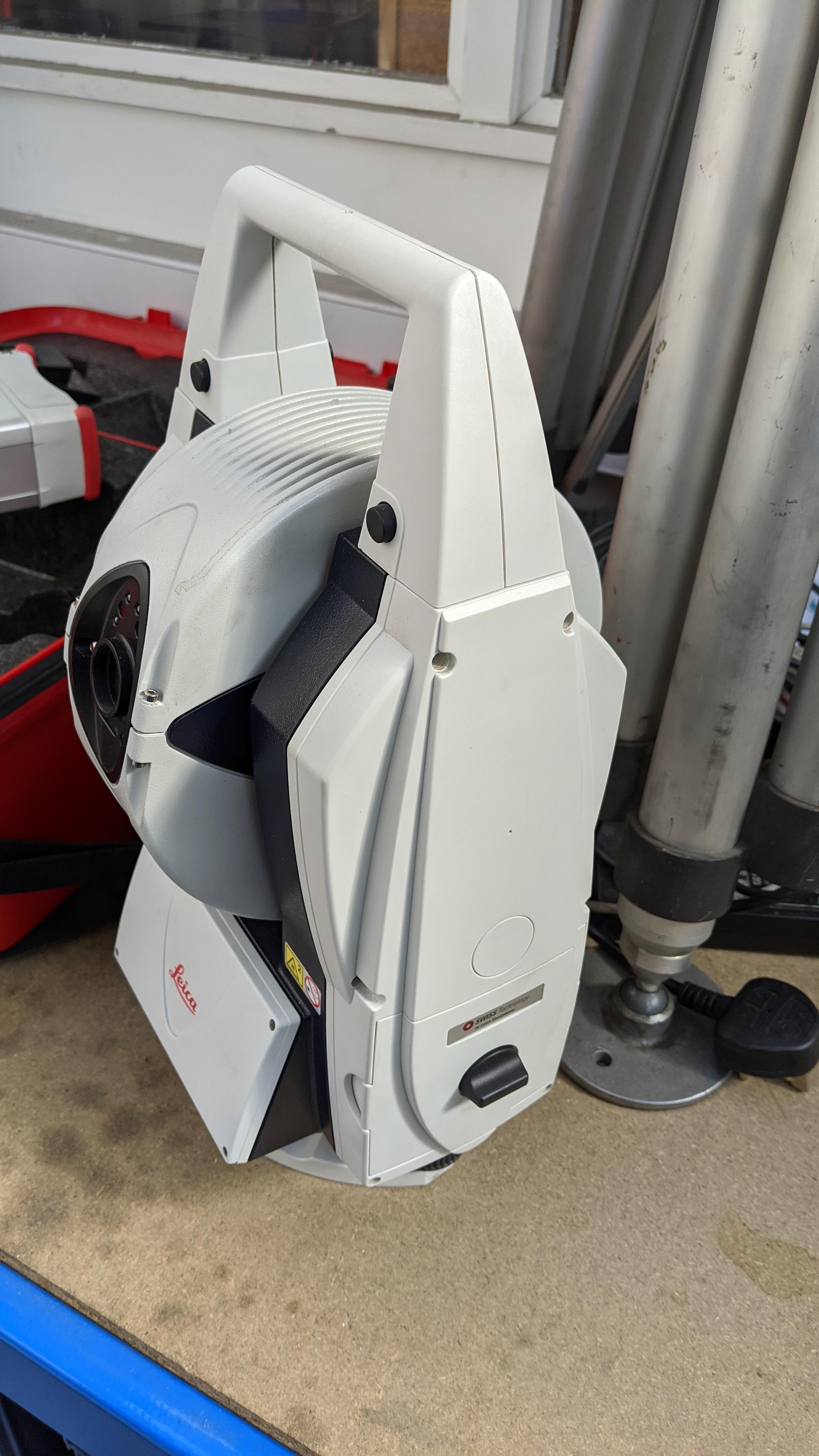 Leica Absolute laser tracker, model AT401, serial no. 390883. Next ...