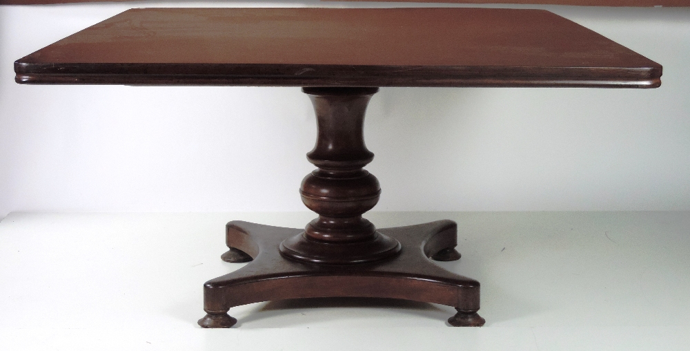 A very fine early 19th Century Irish Dining Table, the heavy ...