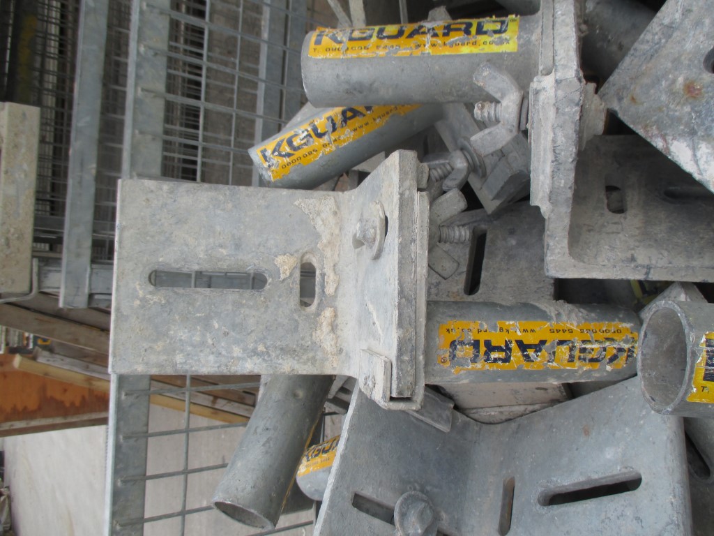 100 Adjustable slab edge brackets