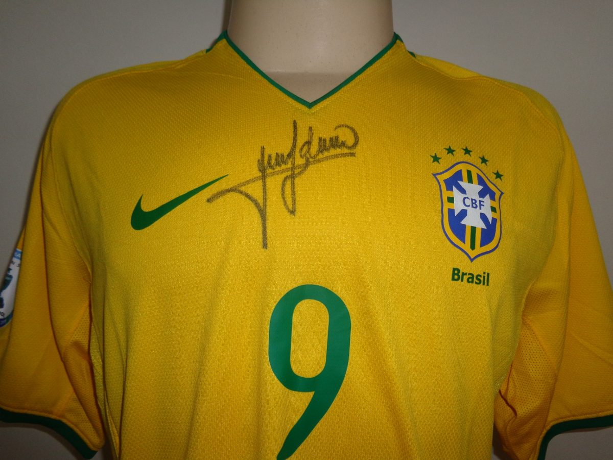 Very rare shirt worn by Luis Fabiano in the 2009 Confederation Cup in ...