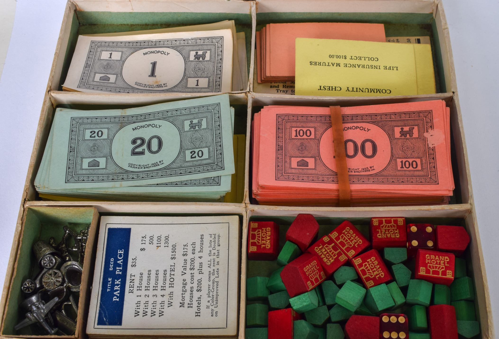 AN EXTREMELY RARE WHITE BOX EDITION OF MONOPOLY BY THE PARKER BROTHERS ...