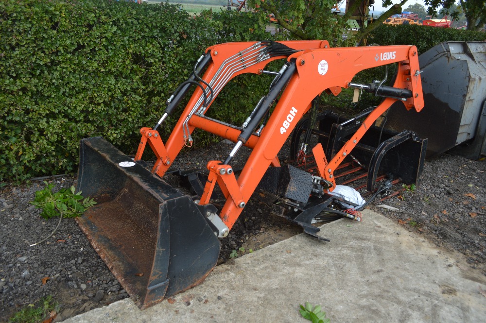 Lewis Landlugger 48QH front loader. With bucket, muck grab, frame and ...
