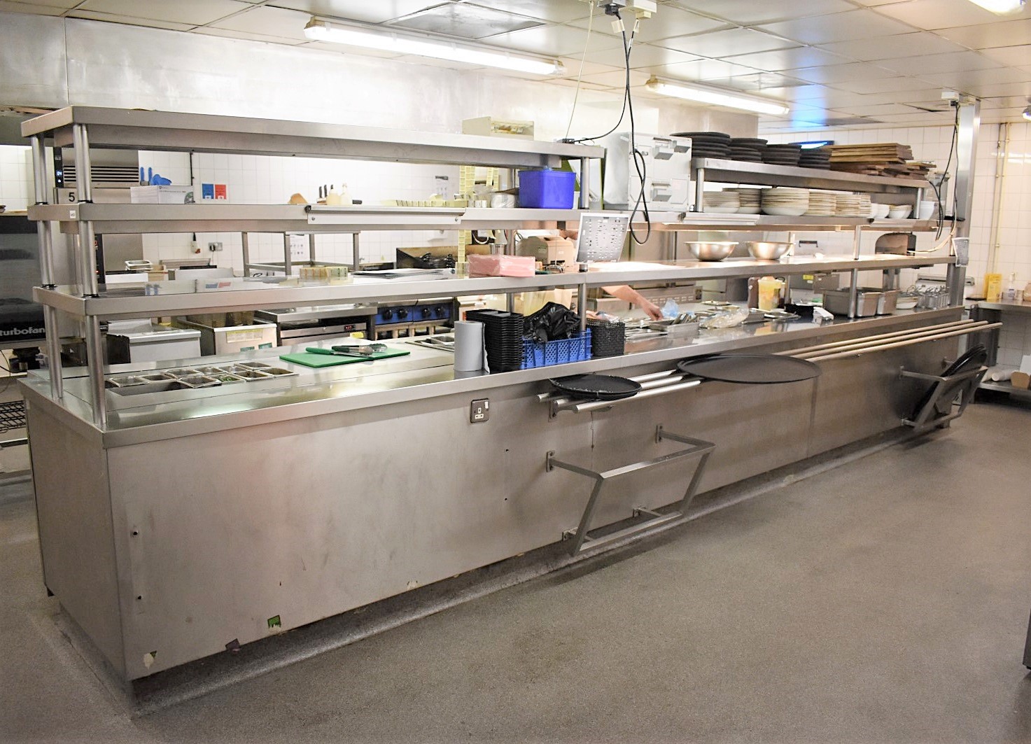 1 x Large Commercial Kitchen Passthrough Heated Gantry Island With ...