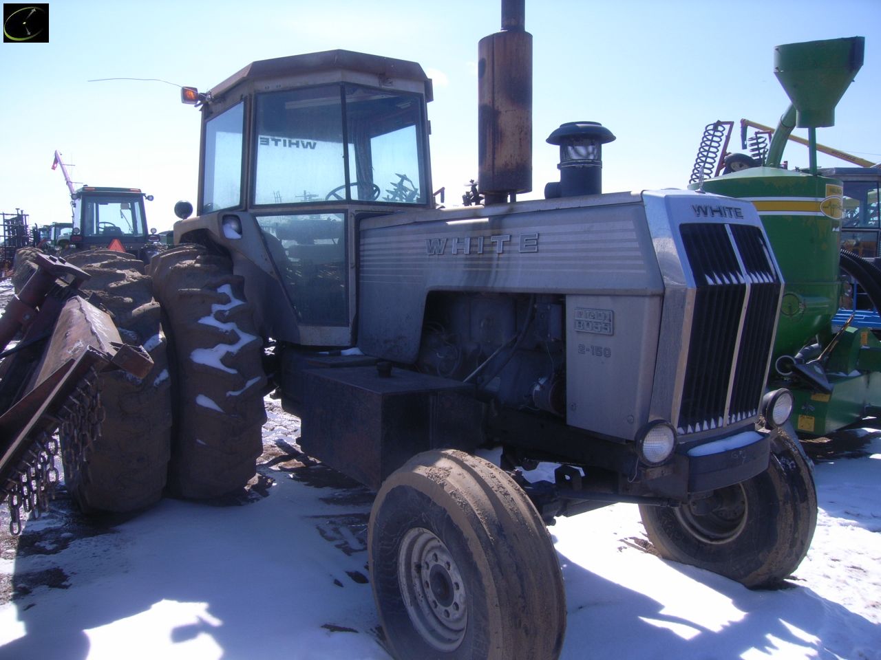 1976 White 2-150 tractor SN 266971-410 HYDS: 2 PTO: yes Tires: 18.4 x ...