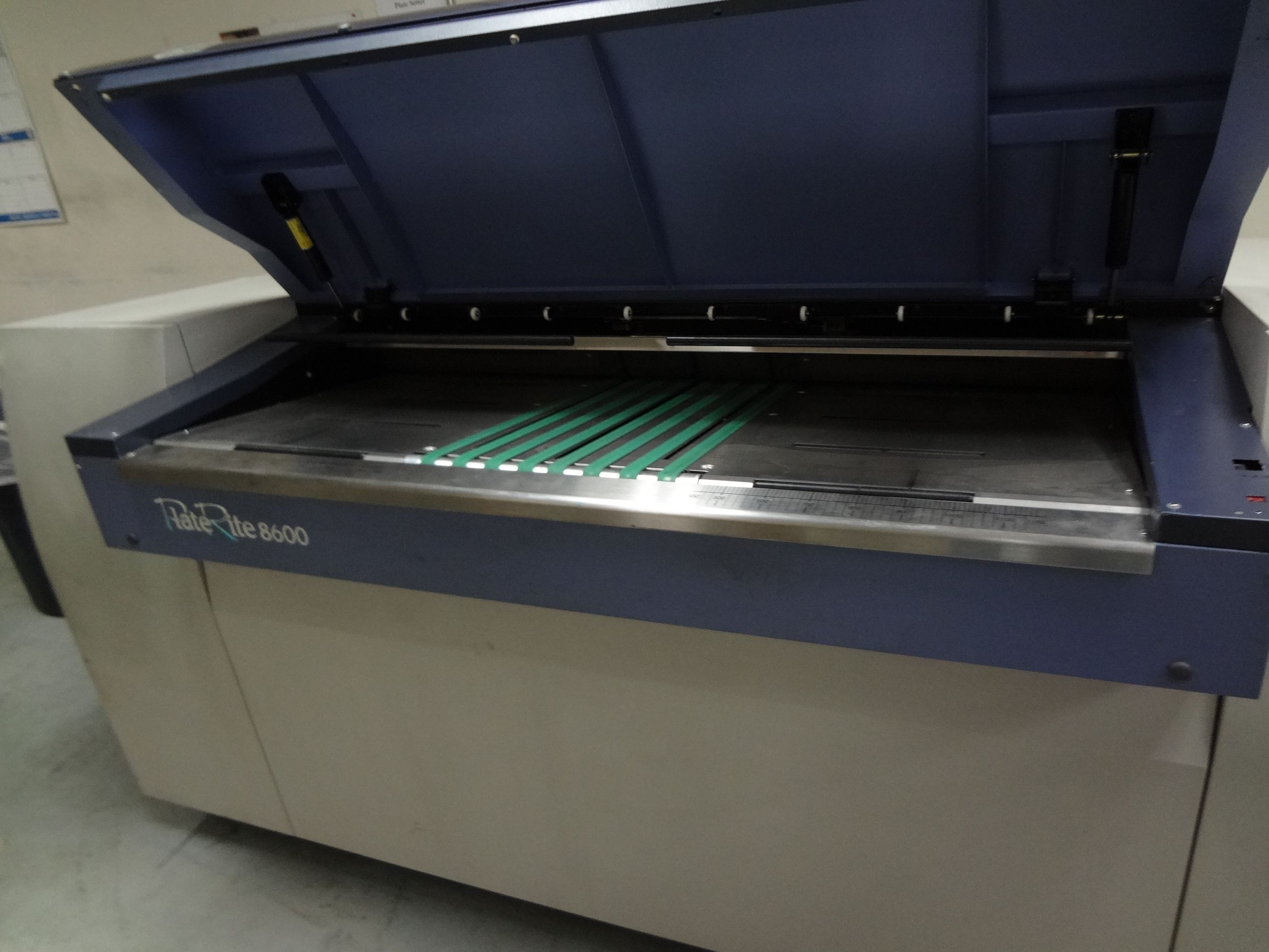 SCREEN MODEL PT-R8600 PLATERITE 8600 CTP MACHINE; S/N 574, PC (NEW 2003)