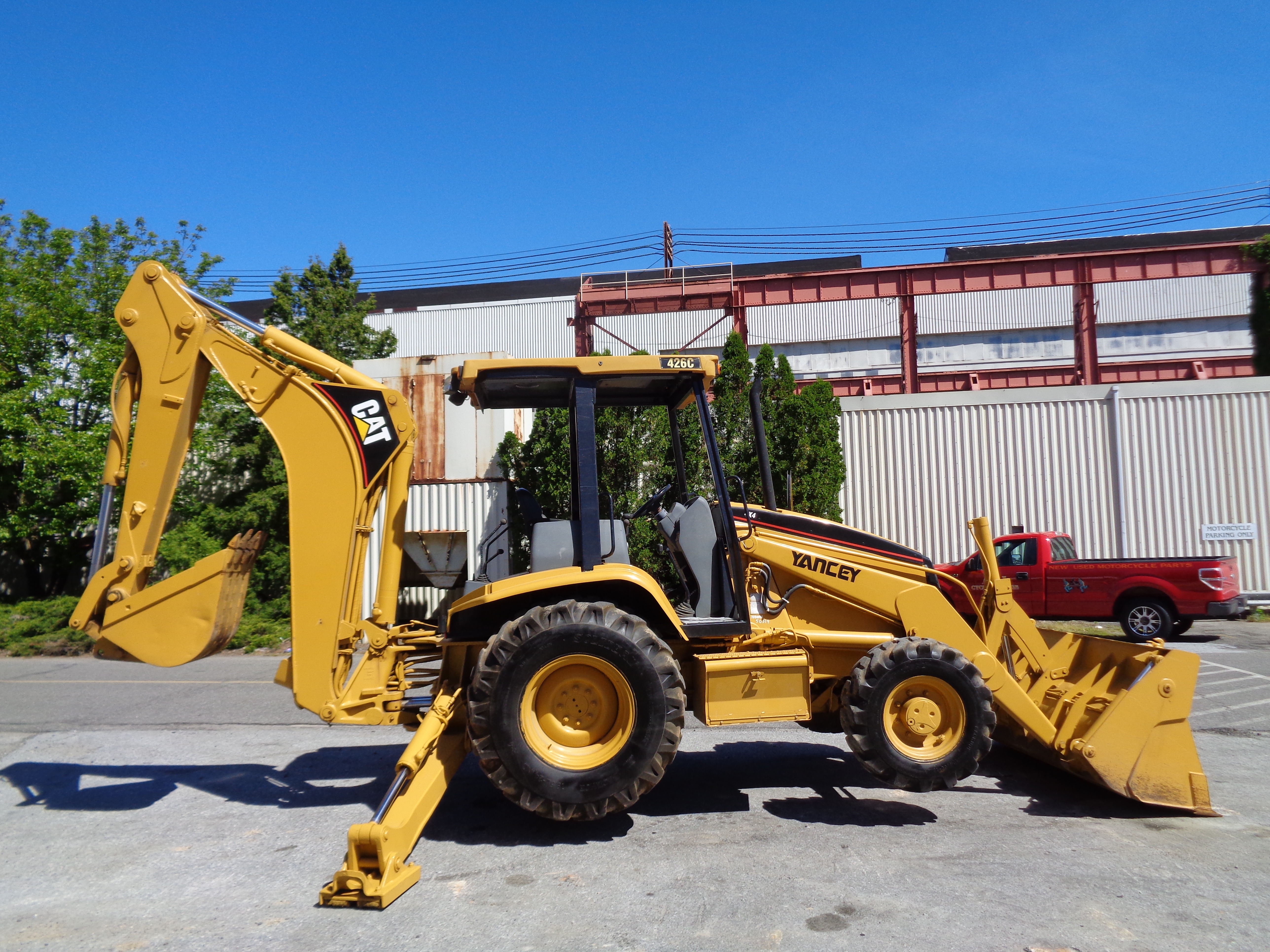 Make: Caterpillar Model: 426C Hours: 4171 SN: 6XN00431 4x4 Die