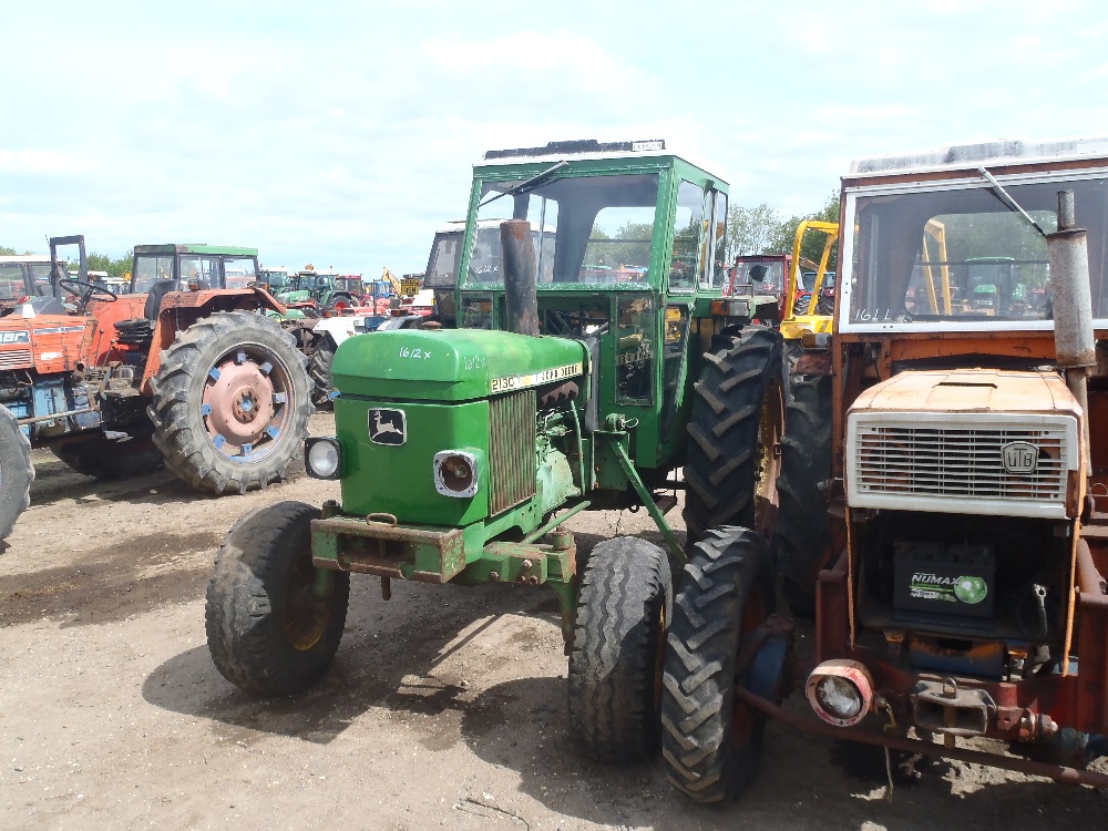 John Deere 2130 Tractor with Duncan Cab
