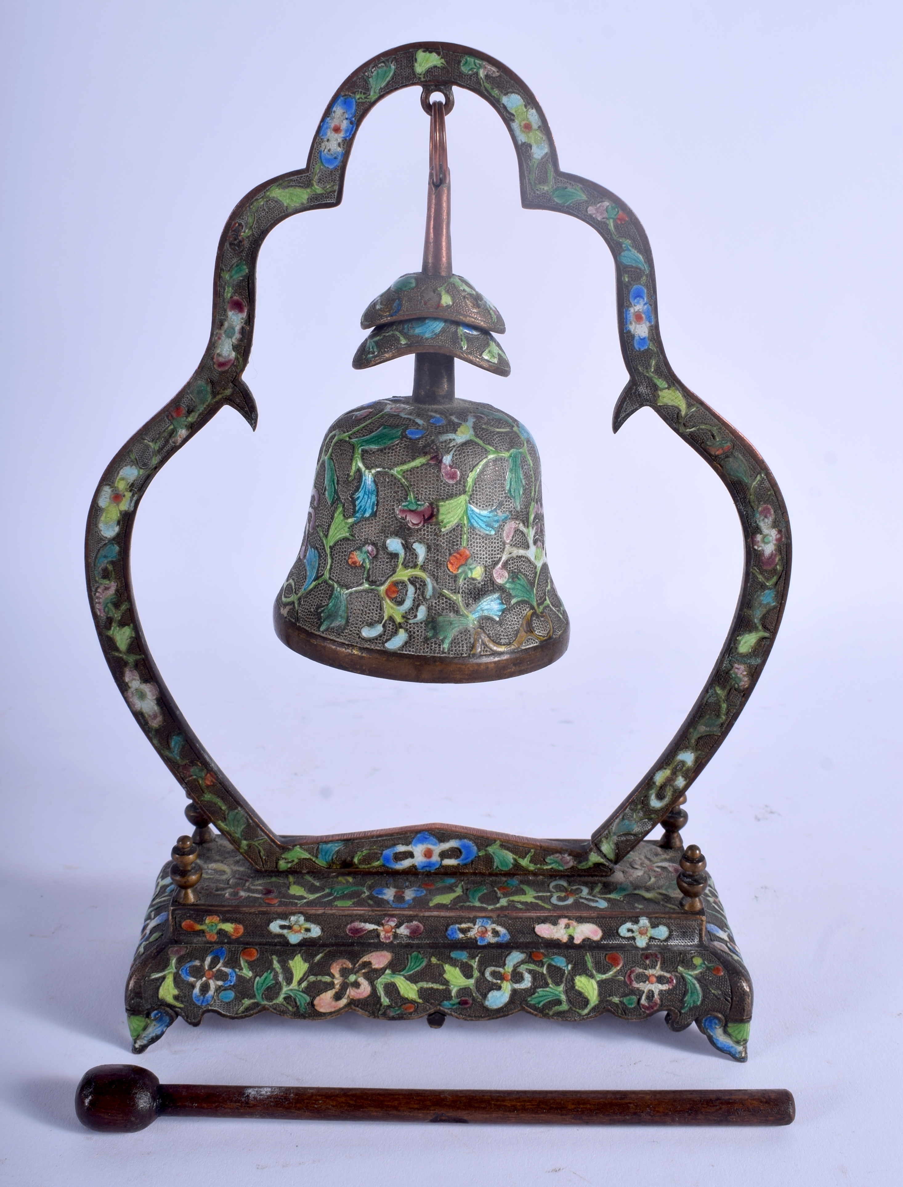 AN EARLY 20TH CENTURY CHINESE ENAMELLED BELL decorated with foliage. 15 ...