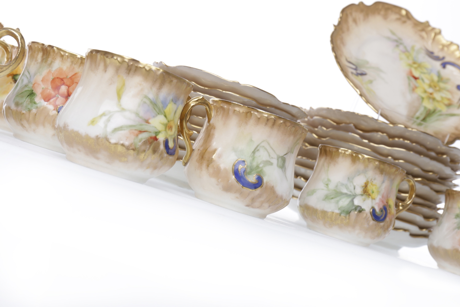 POSSIL POTTERY NAUTILUS PORCELAIN PART TEA SERVICEcomprising nine cups ...