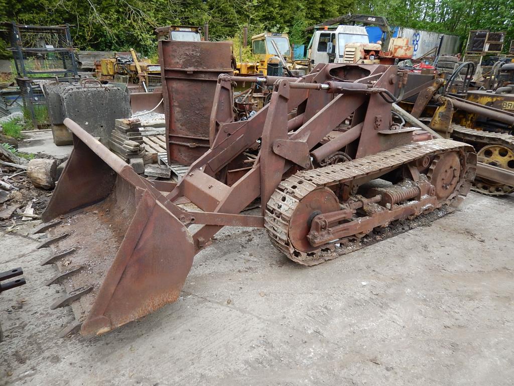 BRISTOL Taurus MKI 3cylinder diesel CRAWLER TRACTOR Fitted with front ...