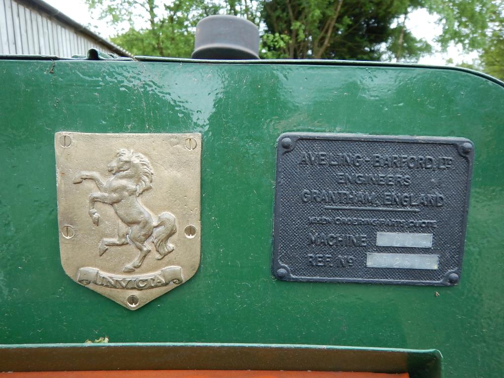 1960 AVELING BARFORD Calf Dozer diesel CRAWLER TRACTOR Fitted with ...