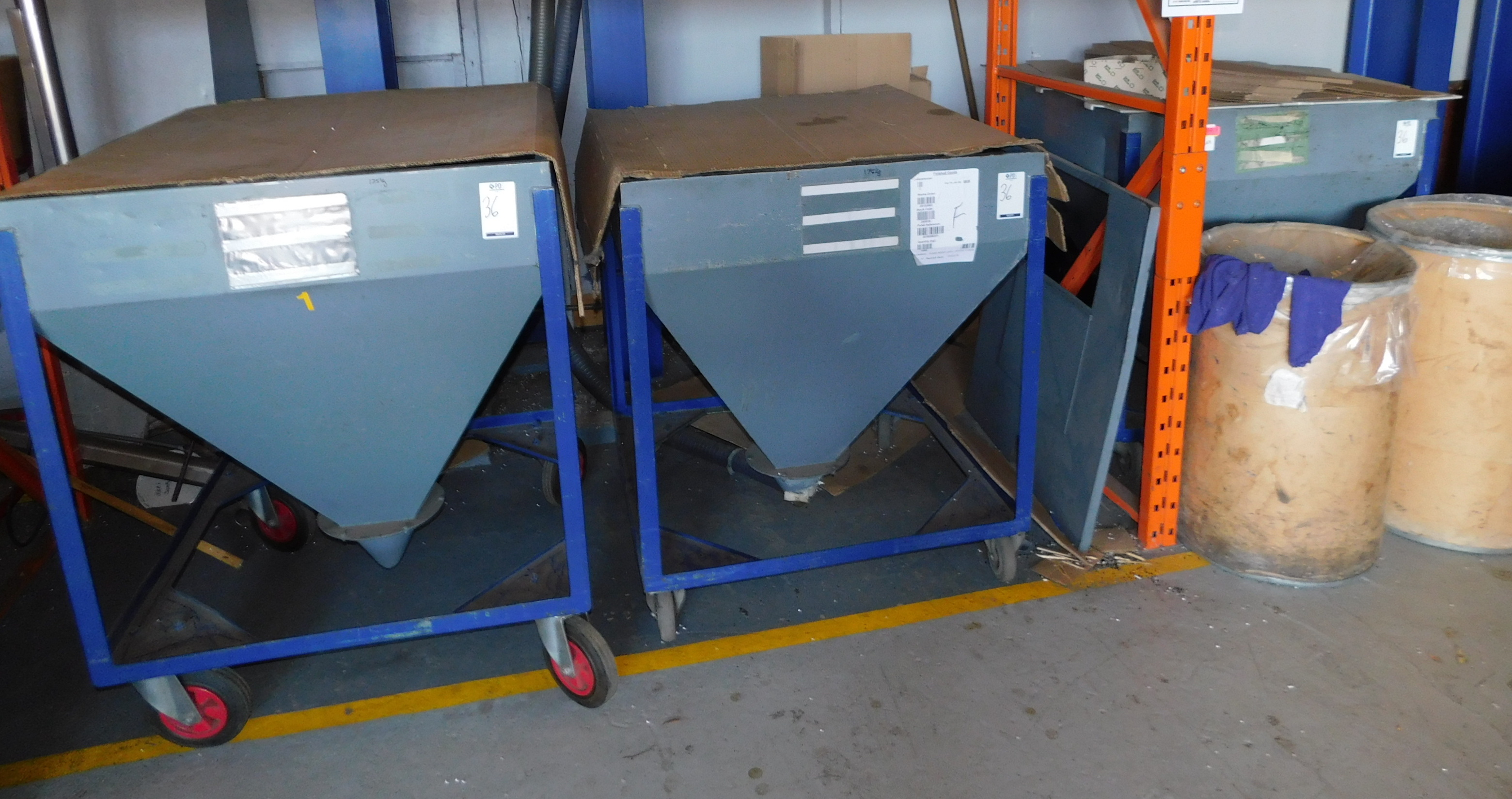 5 Mobile Raw Material Hopper Units