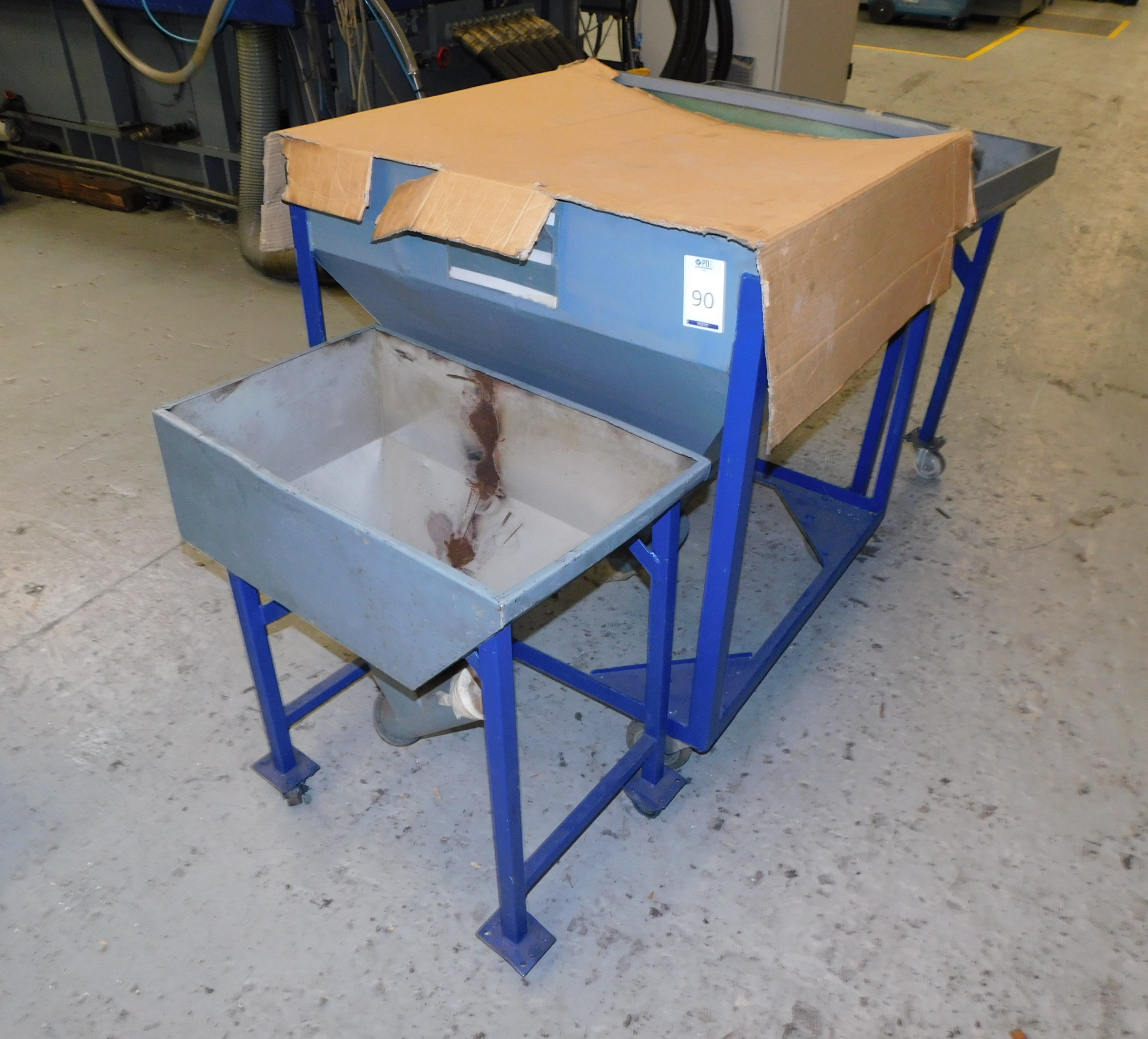 3 Mobile Raw Material Hopper Units