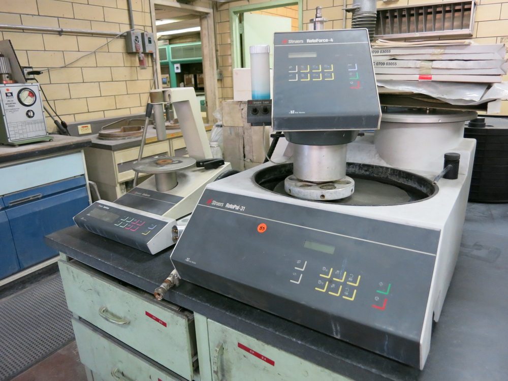 [Lot] Struers specimen inspection systems, including RotoForce 4 ...