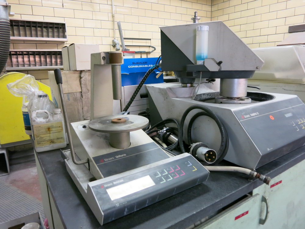 [Lot] Struers specimen inspection systems, including RotoForce 4 ...