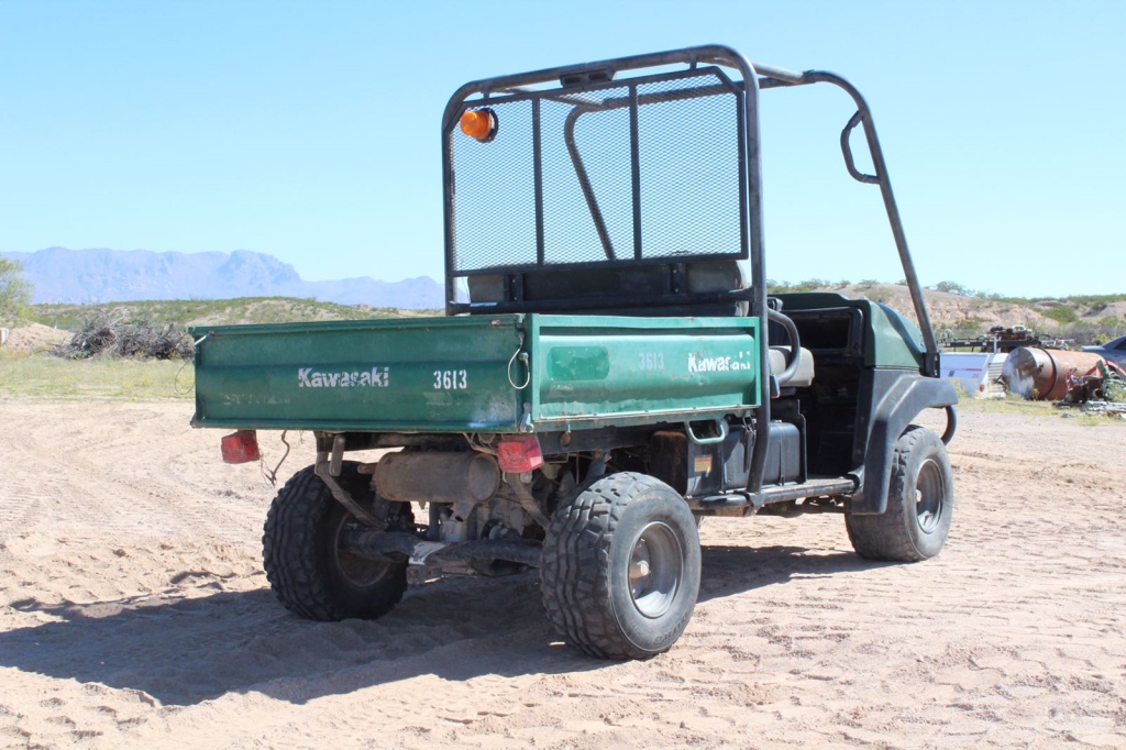 2007 Kawasaki Mule 3000 with Dump Bed. Has a Gasoline Engine. Shows ...