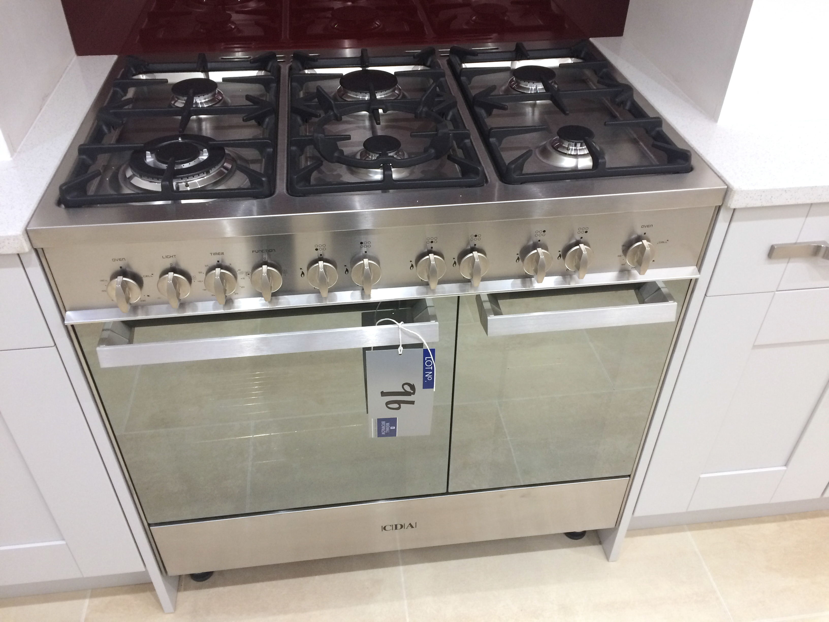 A Symphony Cranbrook Platinum Shaker Style Fitted Kitchen Display ...