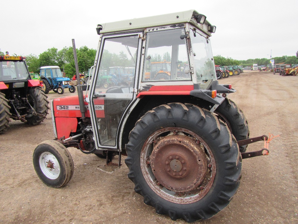Massey Ferguson 342 8 Speed Tractor with PAS, Lo Profile Cab. Ser. No ...