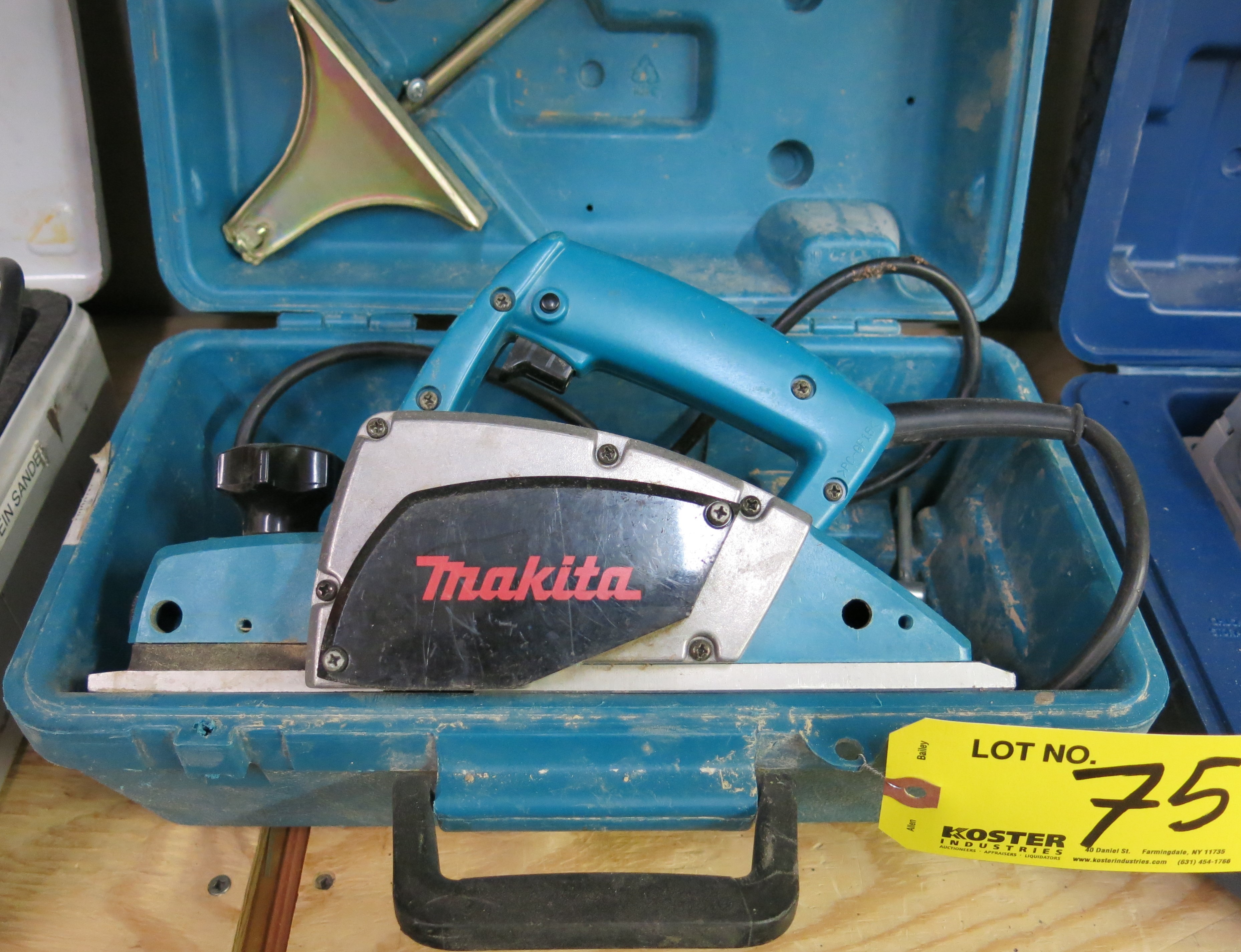 (1) MAKITA MDL. N1900B POWER PLANER WITH 1,500 RPM MAX., WITH CASE