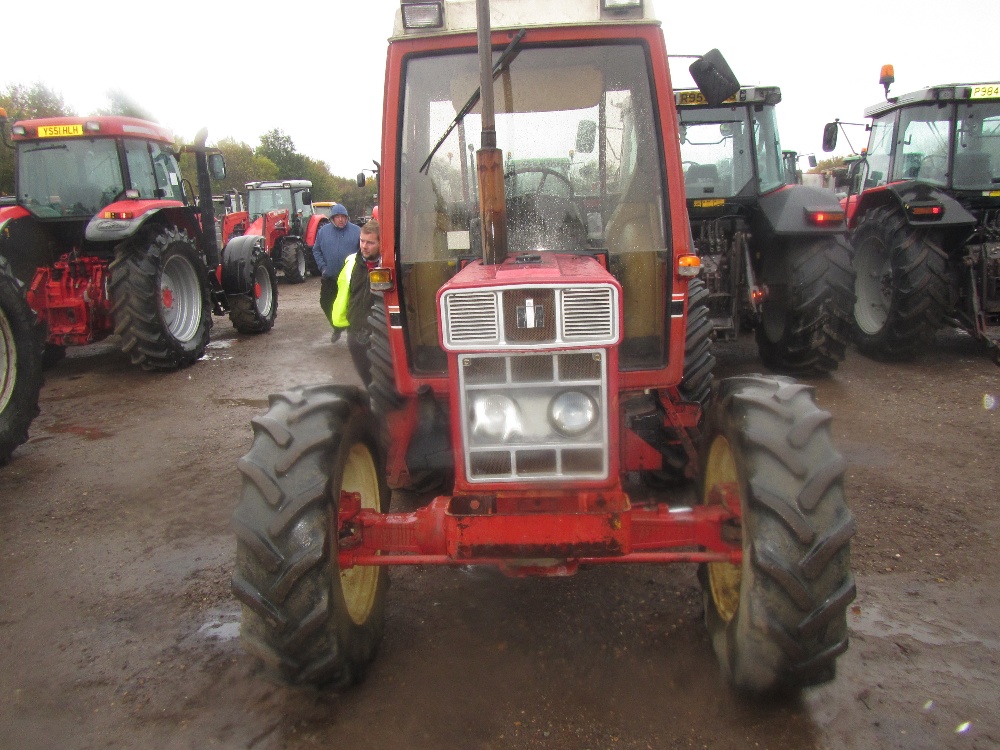Case International 885 XL 4wd Tractor.