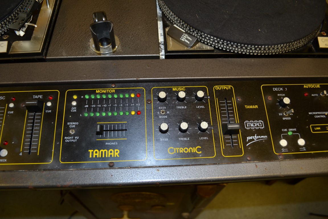 1 x Classic 1980's Citronic Tamar DJ Decks - Model: CL3000 - Pre-owned ...