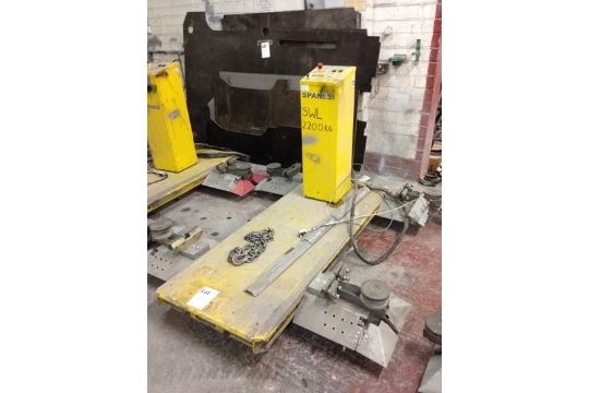 *A Spanesi mini bench, quick pull system, 240v, 2200kg. On View at SMS ...