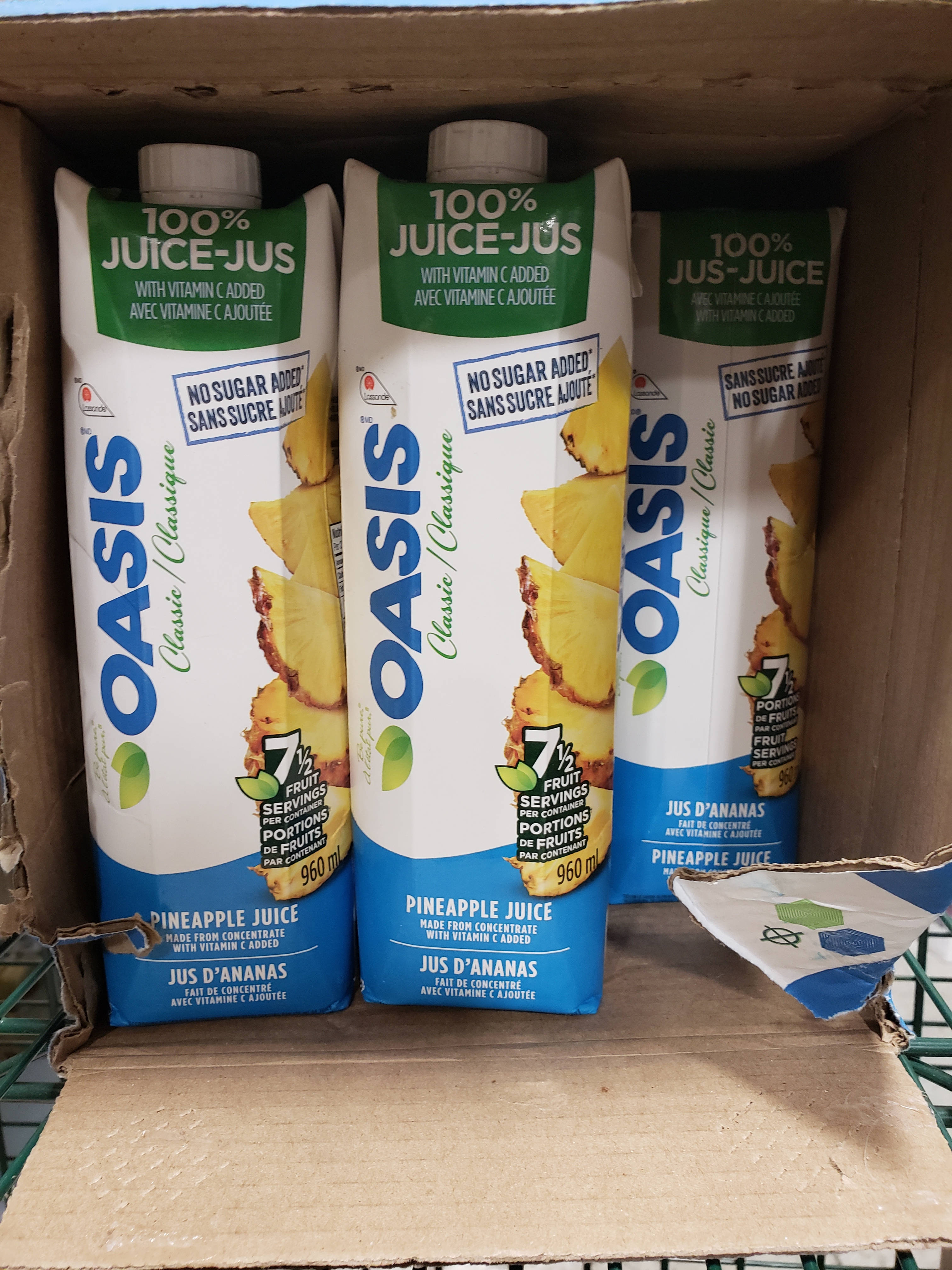 Oasis Pineapple Juice - 11 x 960ml Cartons,, Location EC3