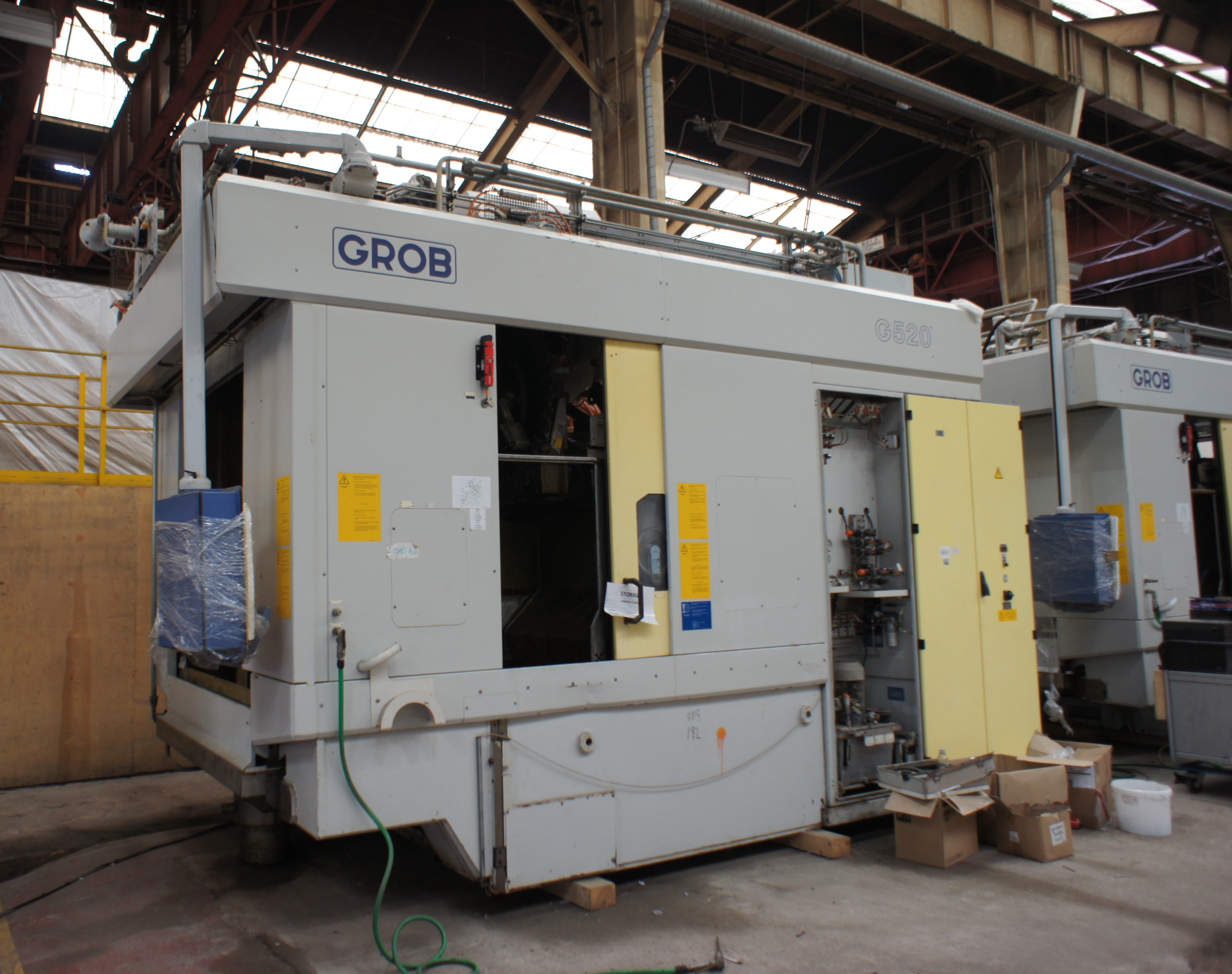 GROB G520 4 Axis CNC Twin Spindle Horizontal Machining Centre, 2 ...