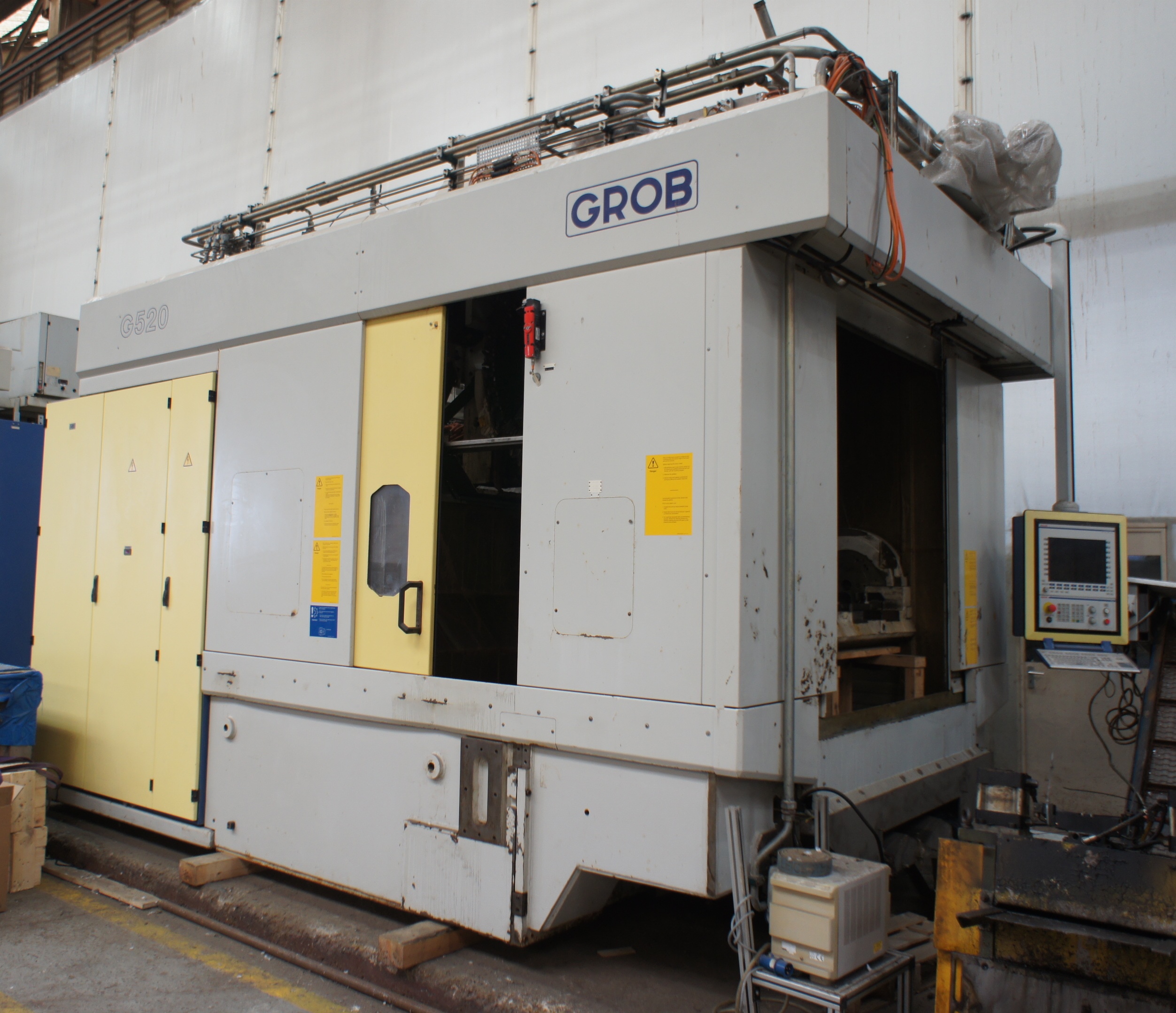 GROB G520 4 Axis CNC Twin Spindle Horizontal Machining Centre, 2 ...