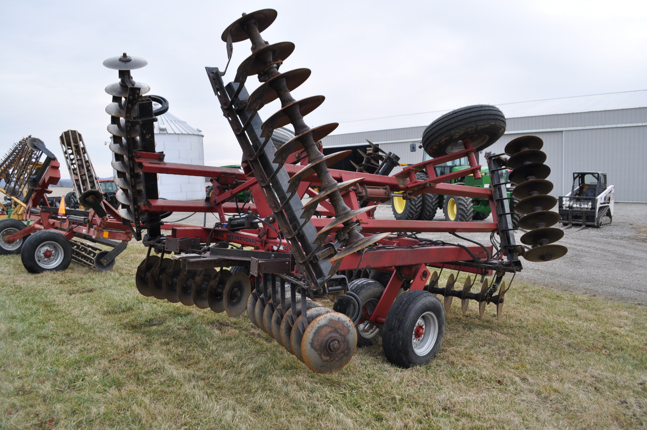20’ Case International 496 disc harrow, 7 ½” spacing, rock flex, rear ...