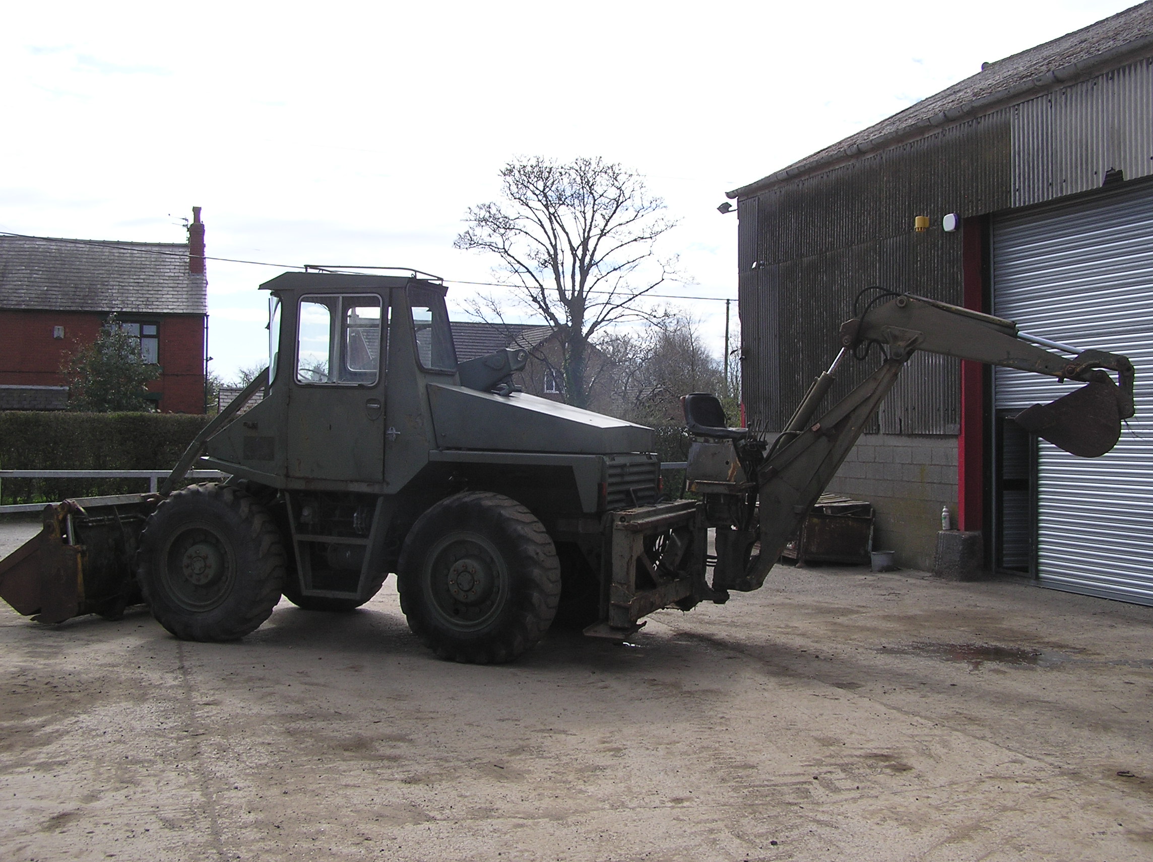 Muir Hill A5000 Appraisal: Backhoe loader, 4 in 1 bucket, 4 wheel ...