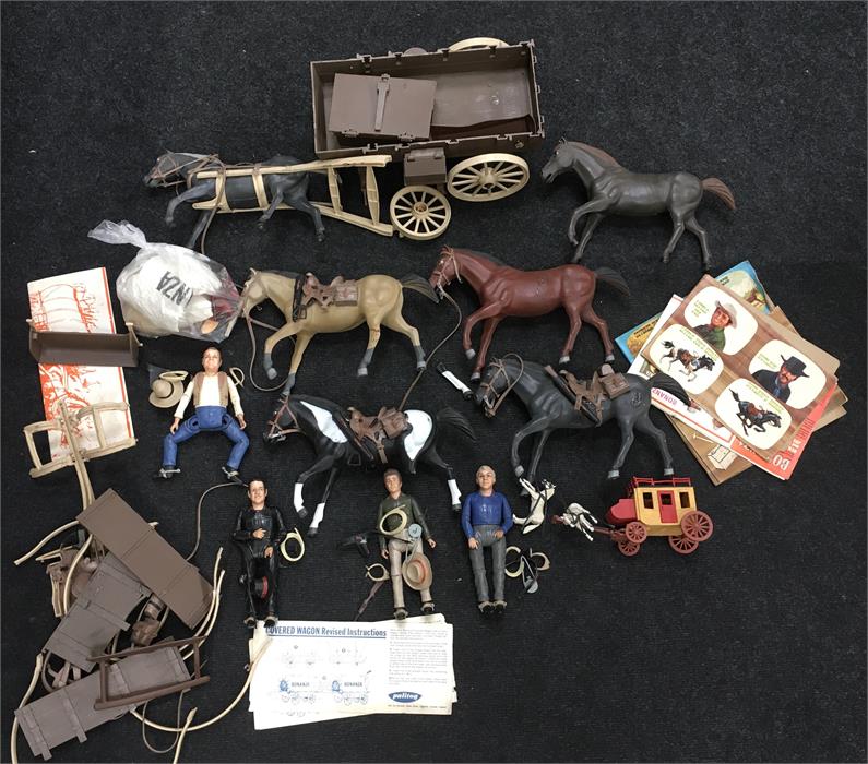 Quantity of Palitoy Bonanza action figures, includes Outlaw, Ben, Hoss ...