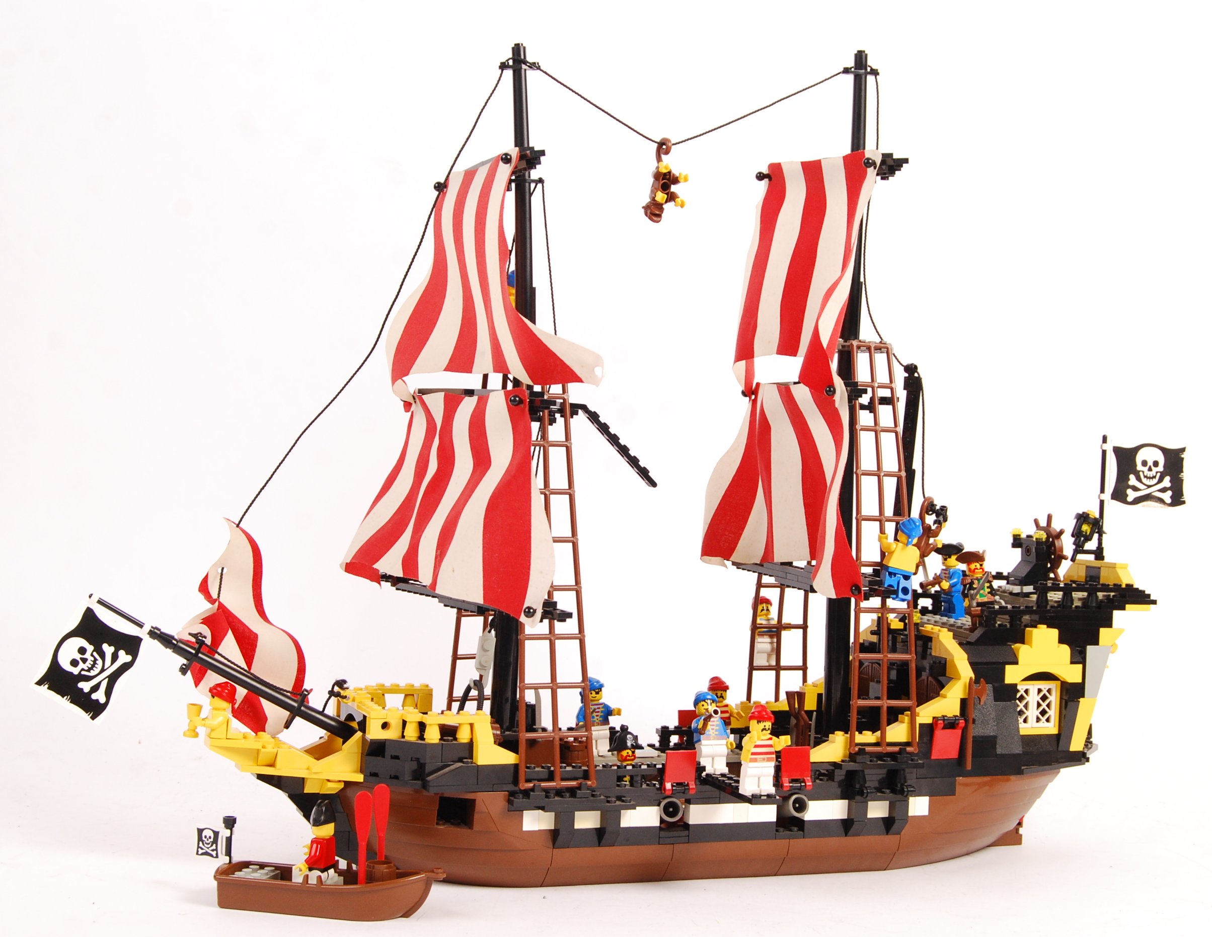 A rare vintage Lego Legoland series Pirates set No. 6285 ' Black Seas ...