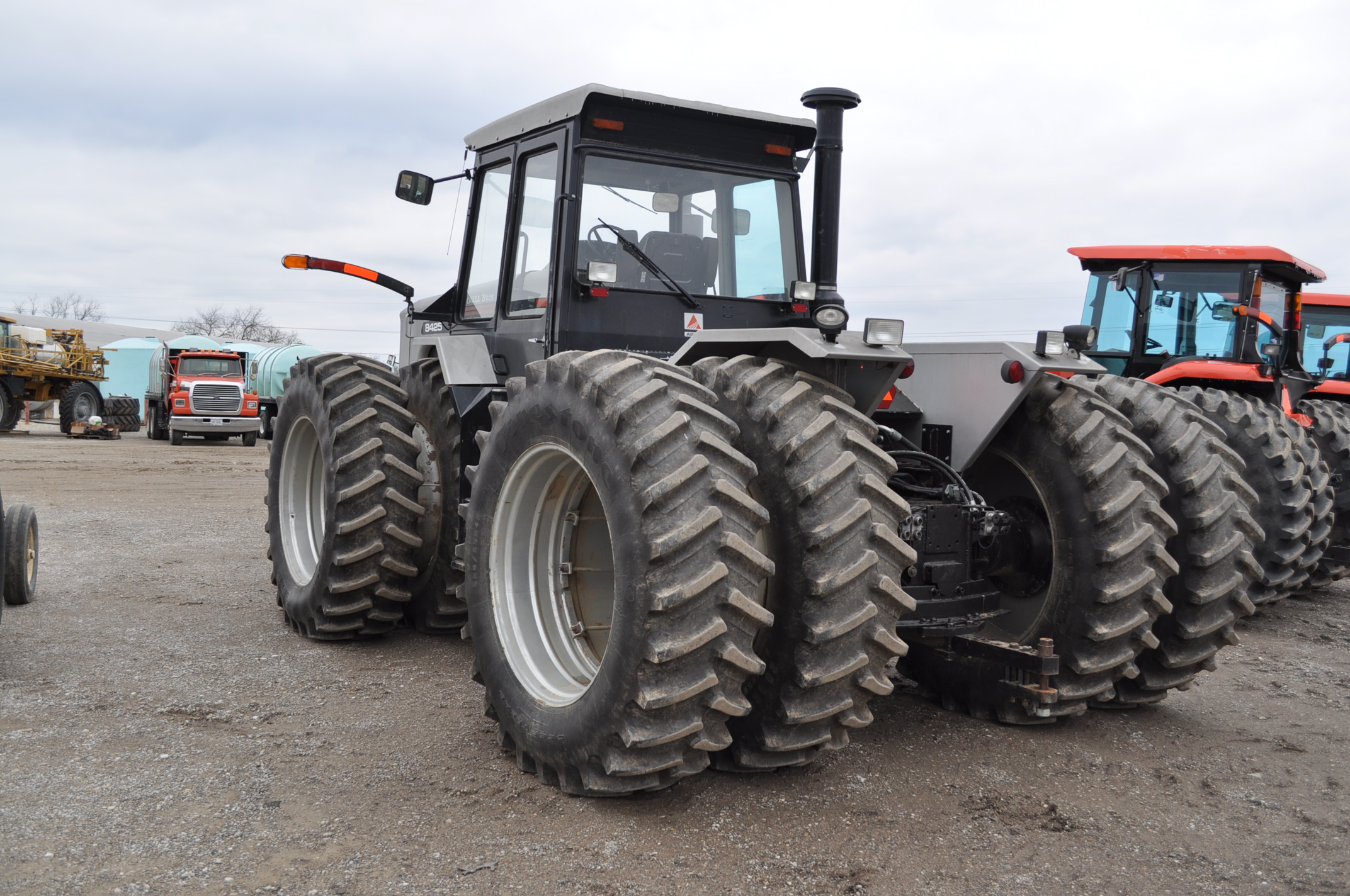 Agco Star 8425 4WD tractor, 520/85 R 42 duals, Detroit diesel, 18 speed ...