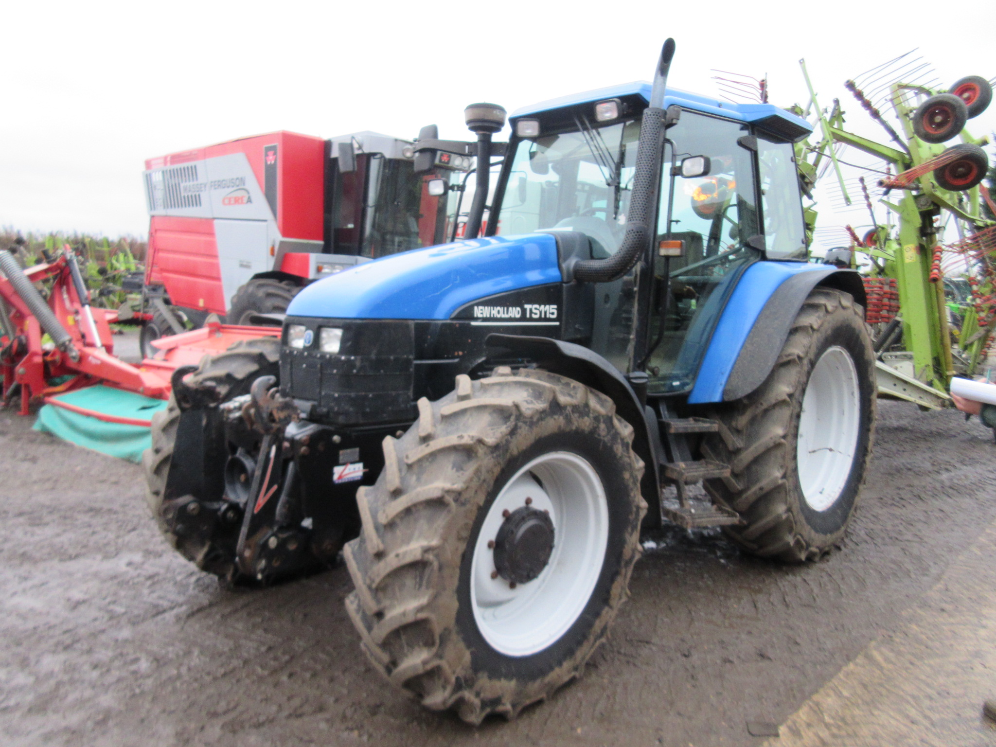 2002 NEW HOLLAND TS115 4wd TRACTOR Fitted with Zuidberg front linkage ...