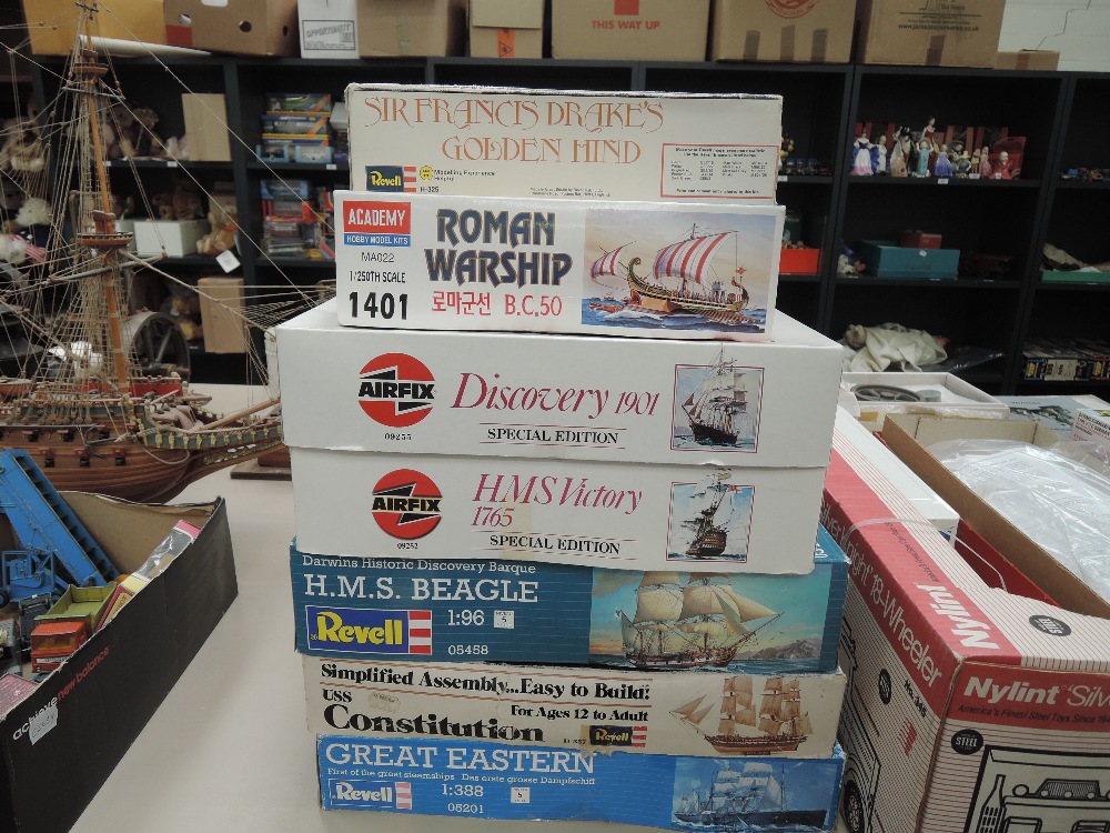 Seven mixed scale plastic kits, Airfix HMS Victory 09252, Discovery ...