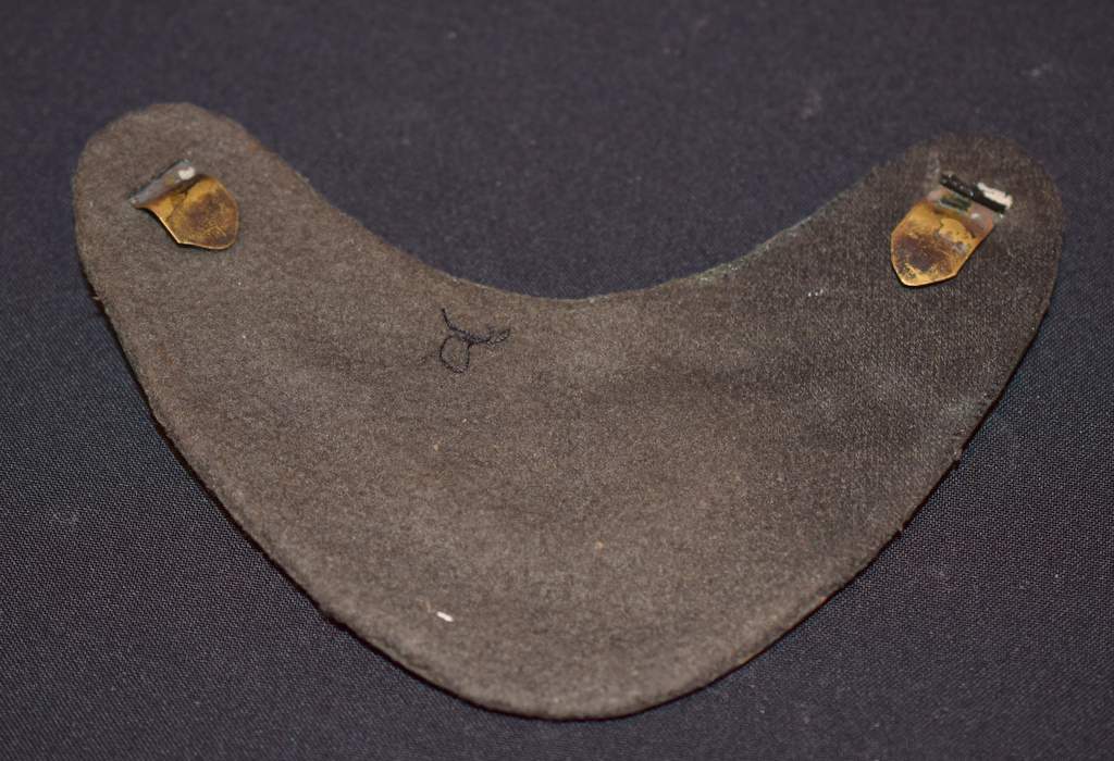 WW2 German Police Neck/Chest Badge German police badge from WW2 in ...