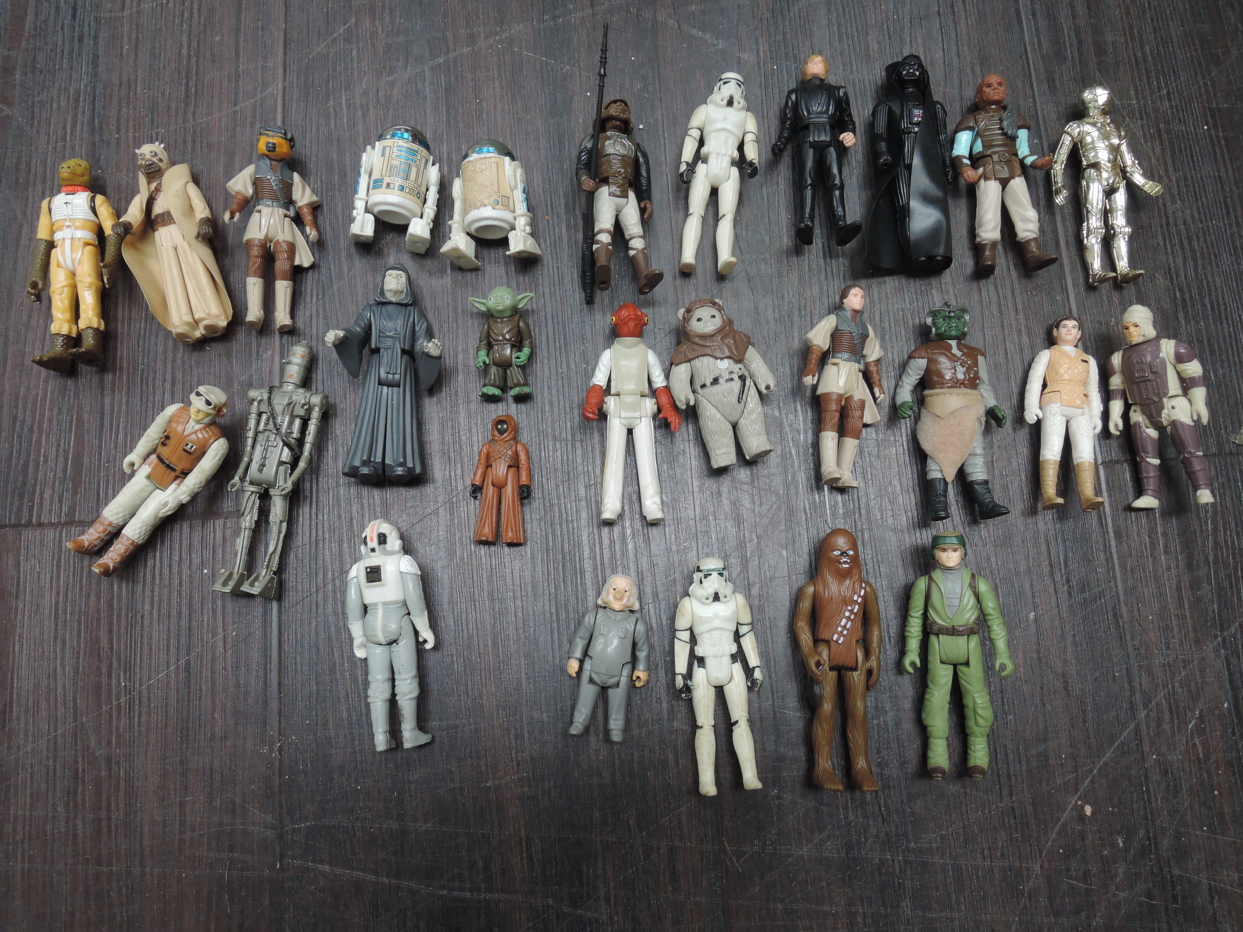 A collection of LFL and similar plastic star wars figures (approx 50)
