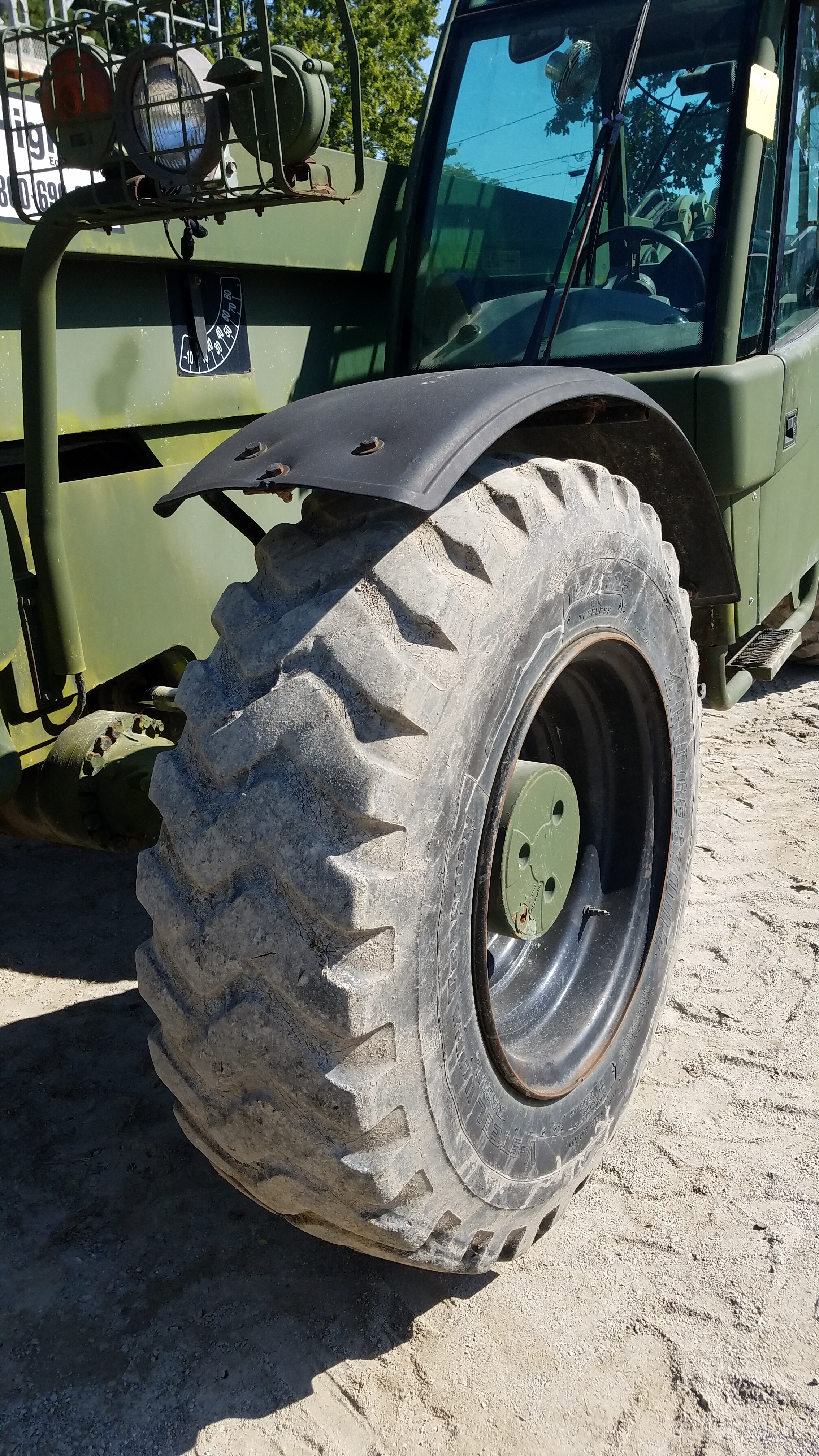 Skytrak Model MMV Telescopic Rough Terrain Forklift, ROPS Enclosed, 42 ...